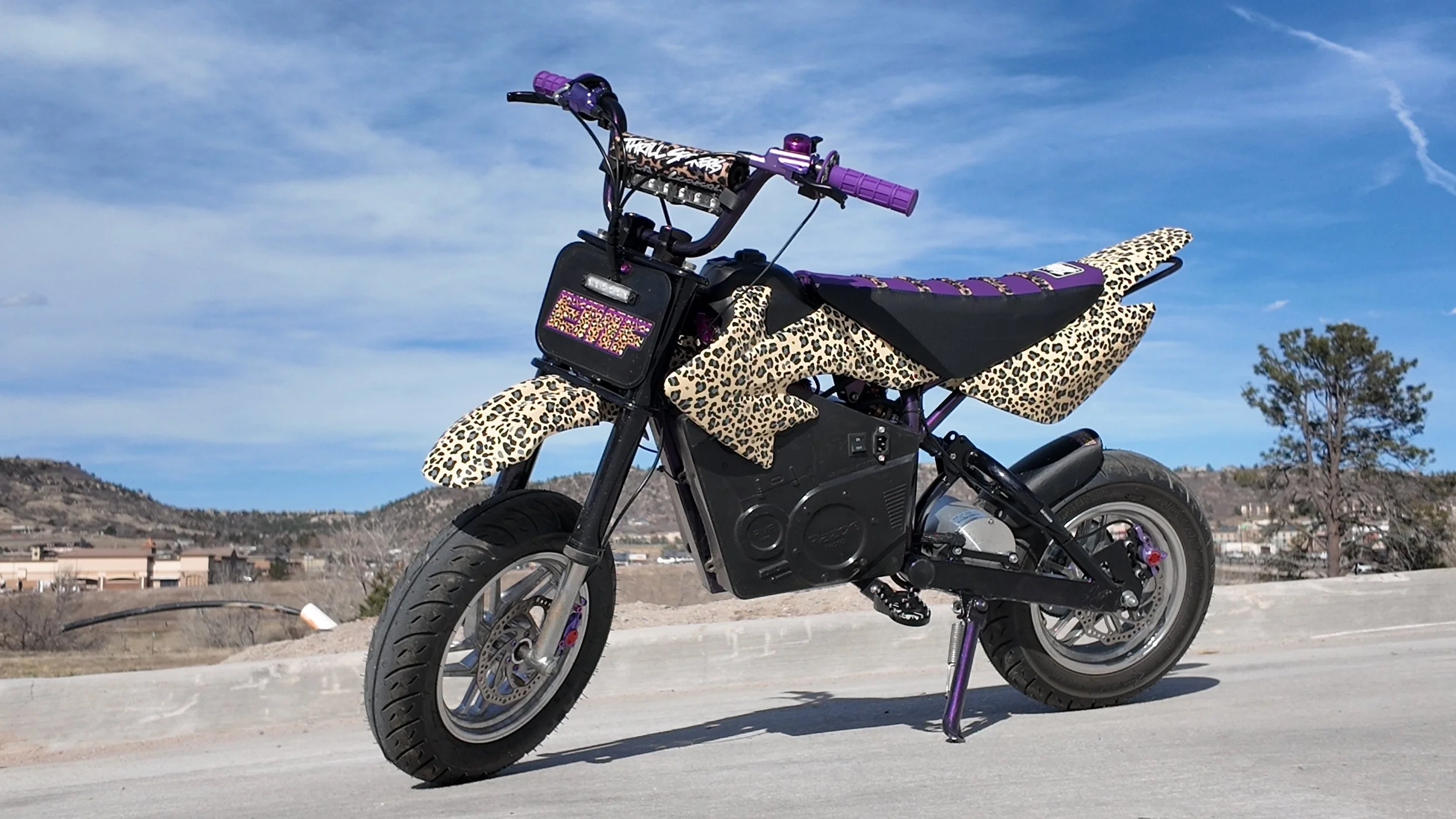 Electric Moto Family -EMF