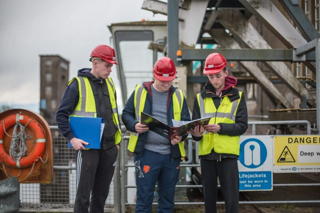 Quantity Surveying vs Project Management Explained