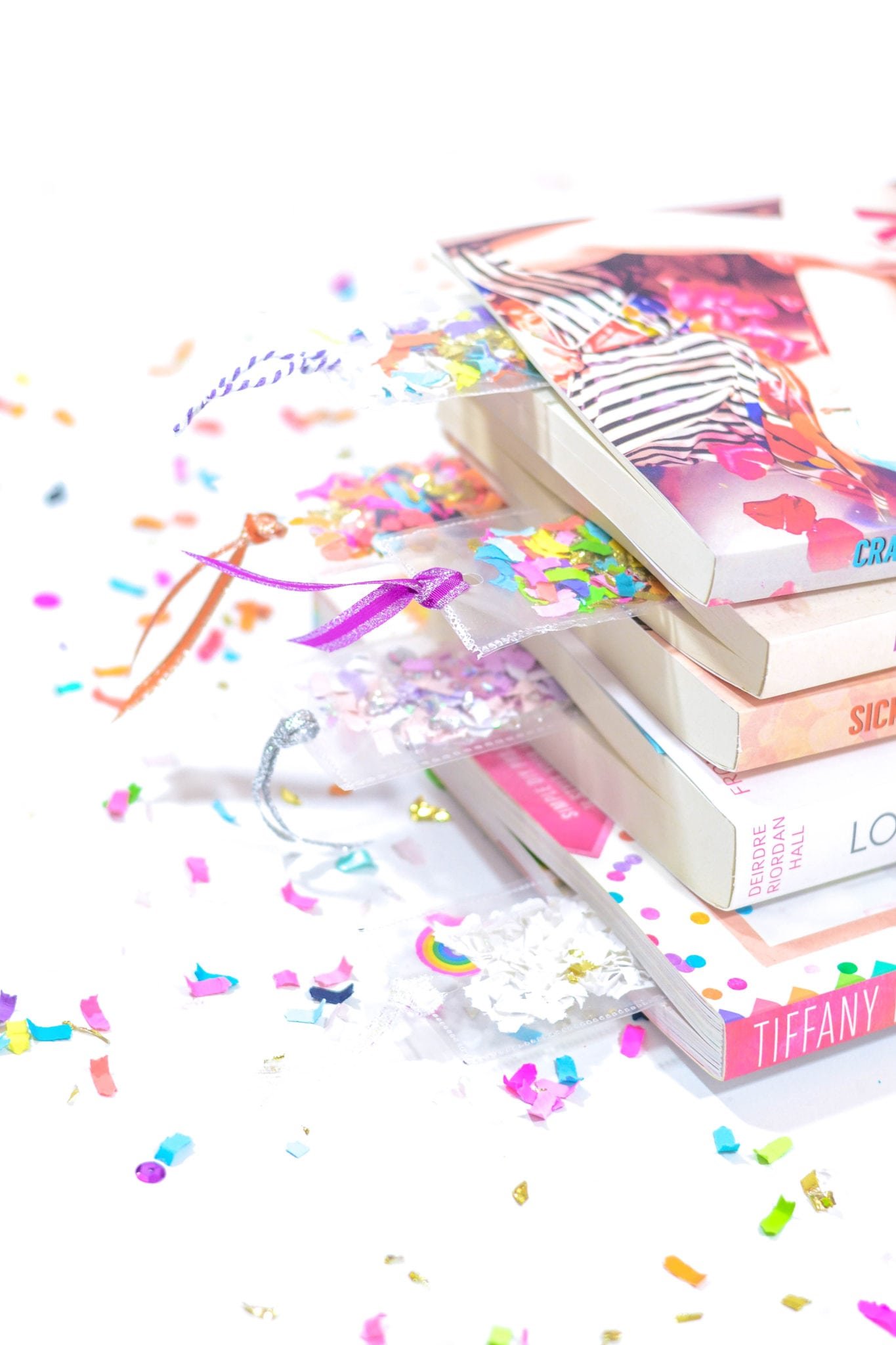 DIY Confetti Shaker Bookmarks — The Confetti Bar