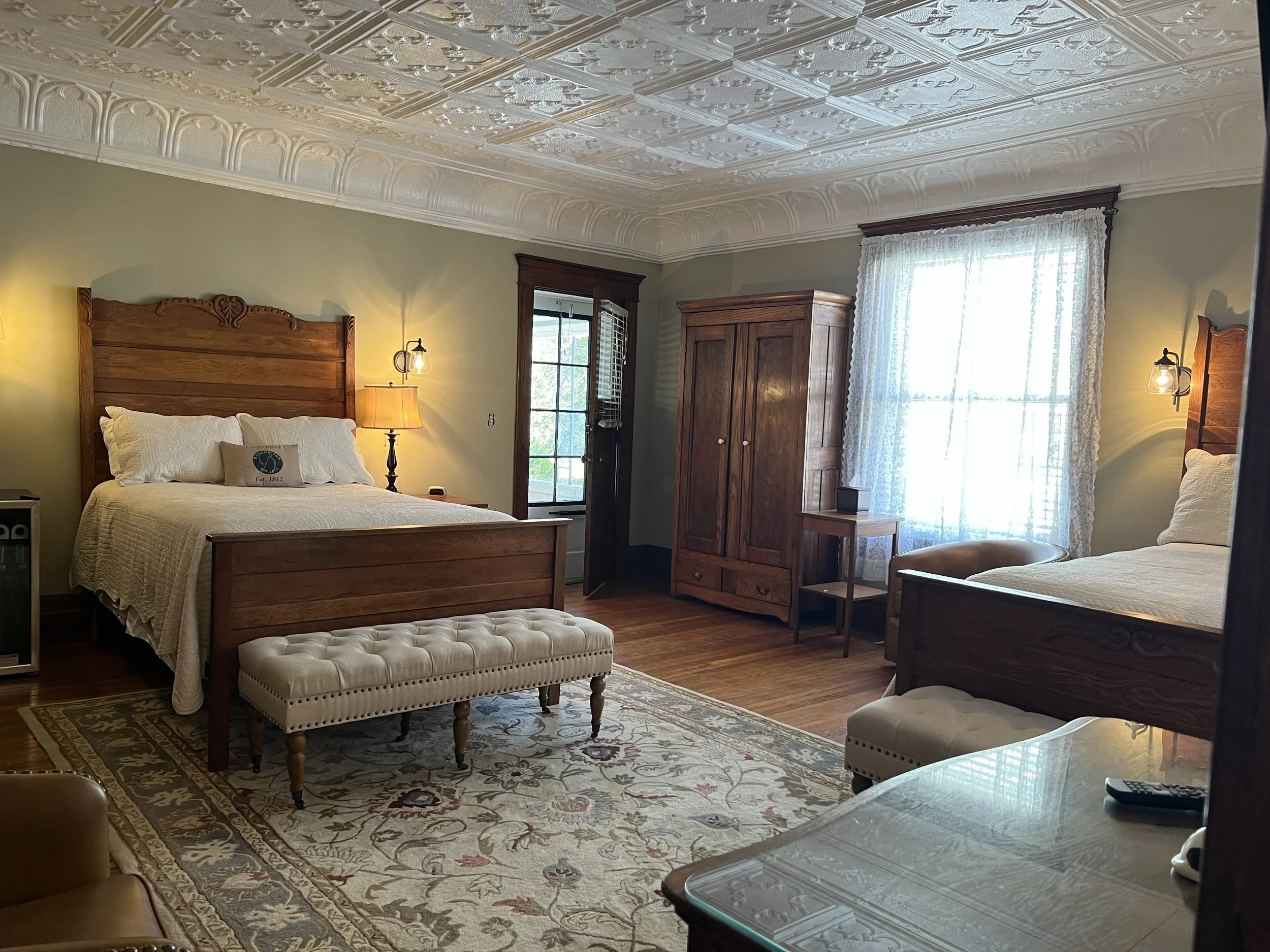 Ty Fy Mam — Buxton Inn