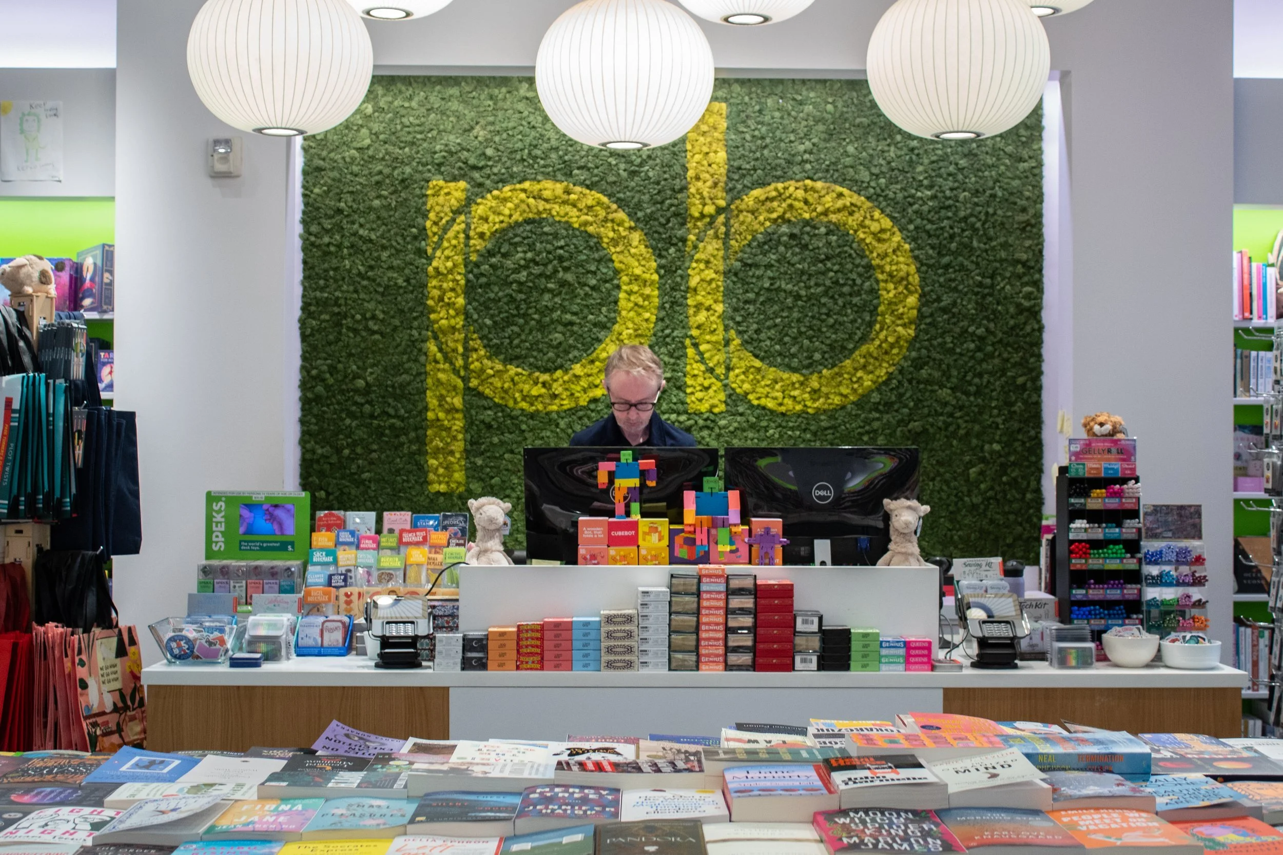 Find Your Store — posman books