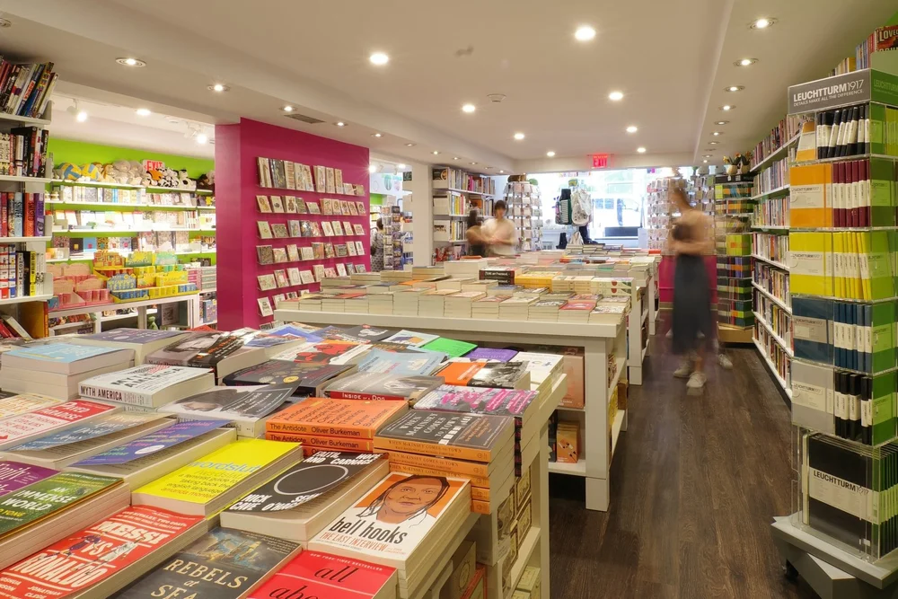 Find Your Store — posman books
