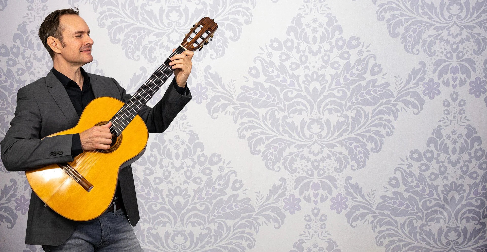 Course — Allen Mathews, Guitar Teacher