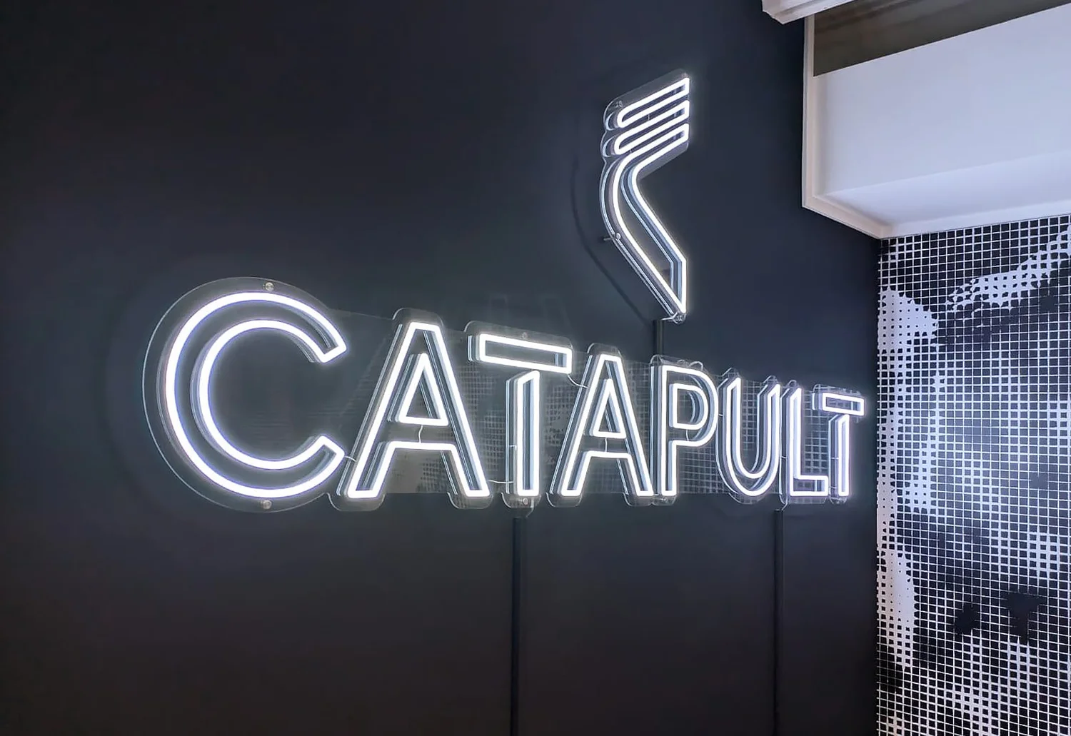 Custom Signs & Graphics in London & Essex | Signs Base