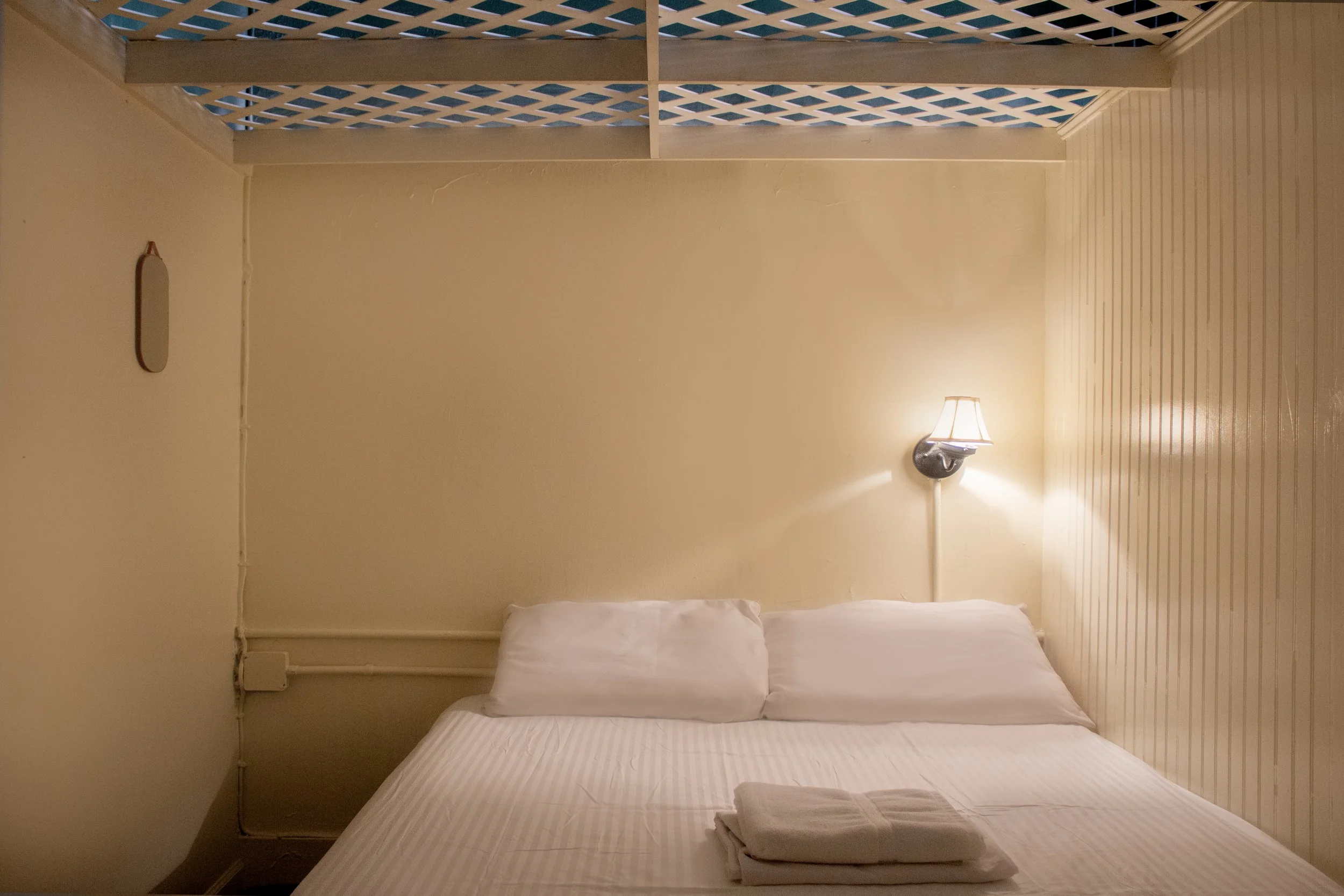 Pod Hotel Rooms Manhattan NYC | The Nolita Express