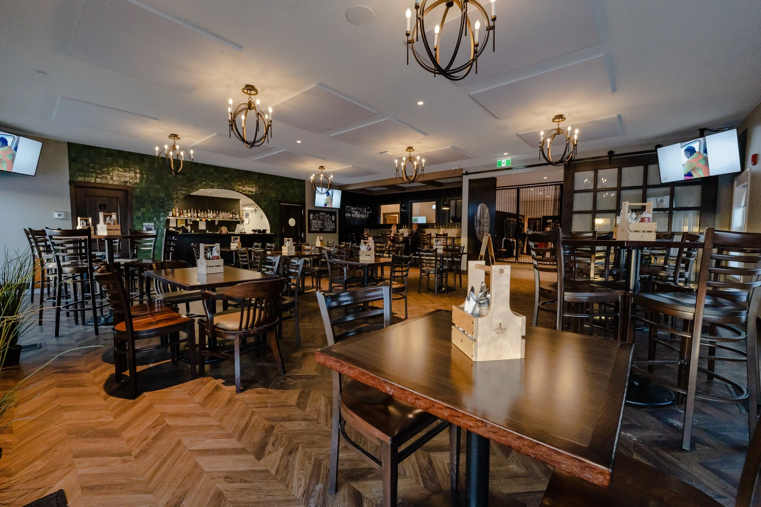 Hackers Grill | Enjoy Great Food & Golf Today — Leduc Golf Country Club