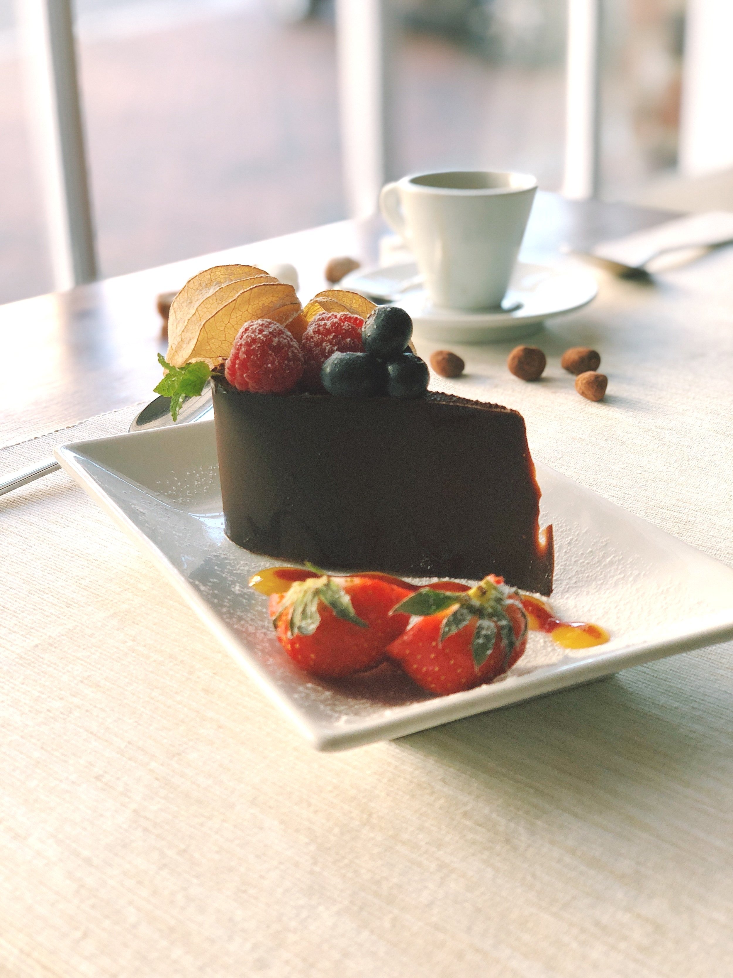 Eat & Drink — Acorn Restaurant