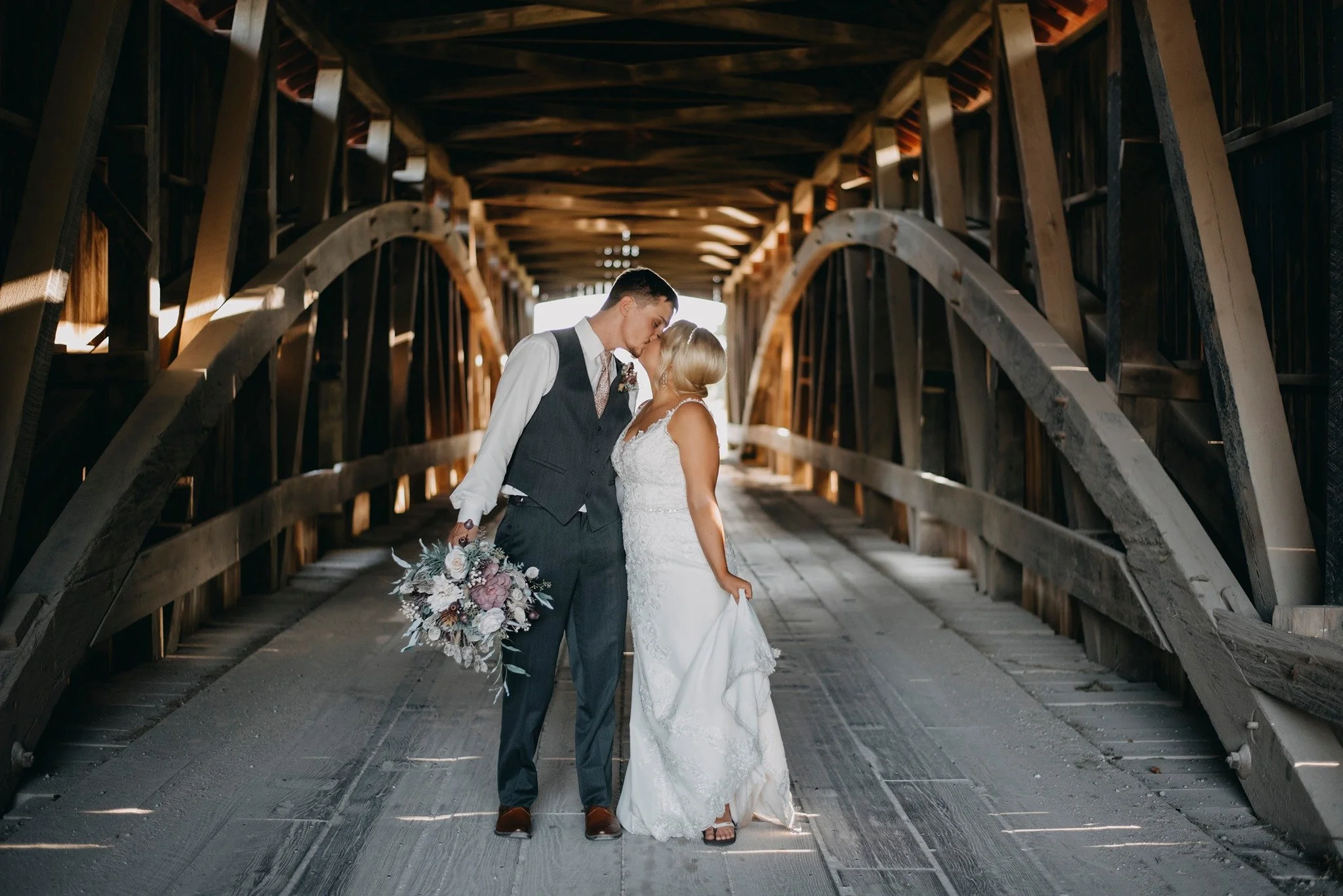Open Dates - 3 Fat Labs Wedding and Event Venue