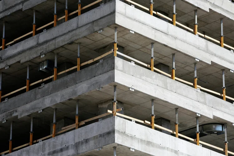 Step-by-Step Guide: How to Make Concrete