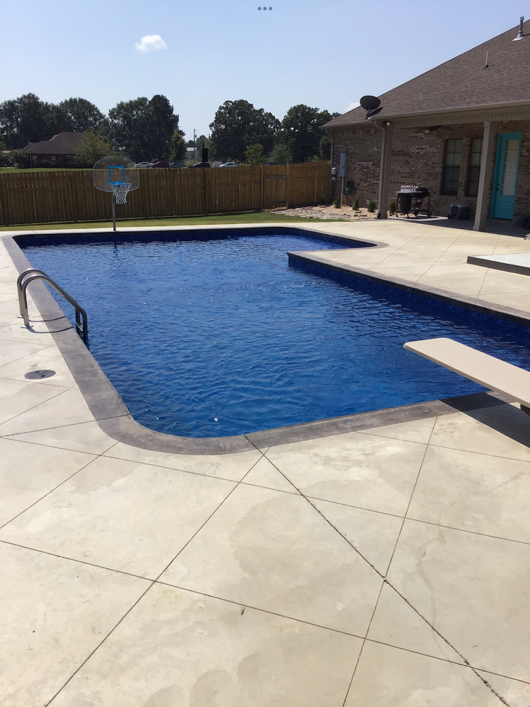 Swimming Pools of Tupelo - Best Backyard Pools in North Mississippi ...