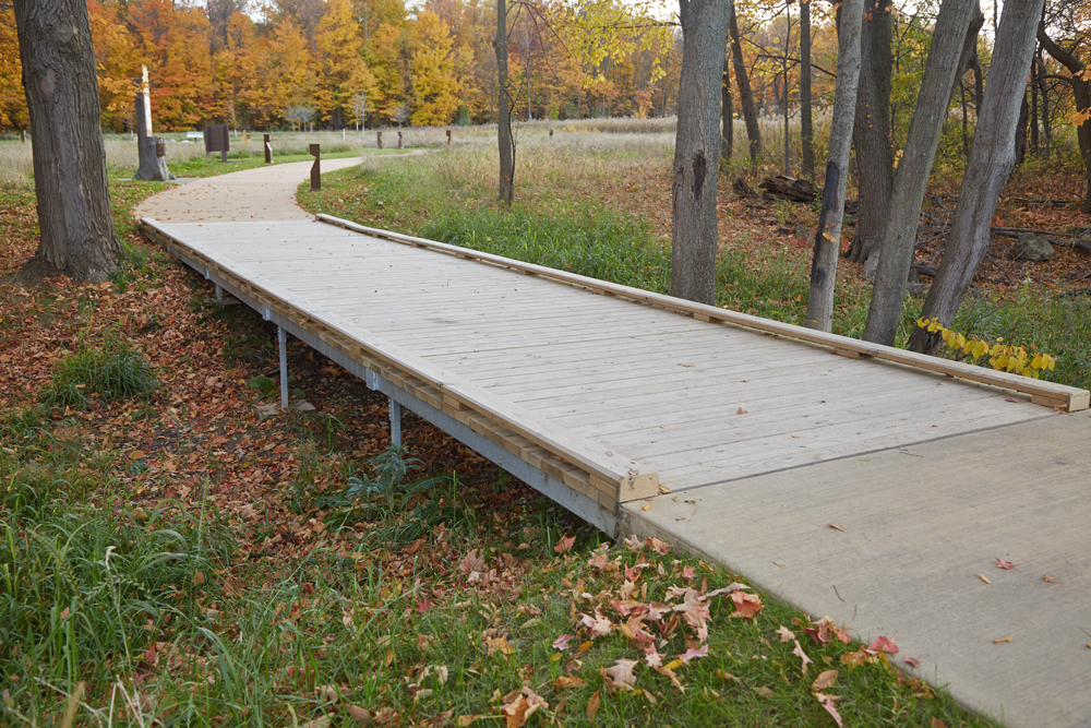 Liberty Park Trailside Nature Center | Pre-Fabricated Boardwalks ...