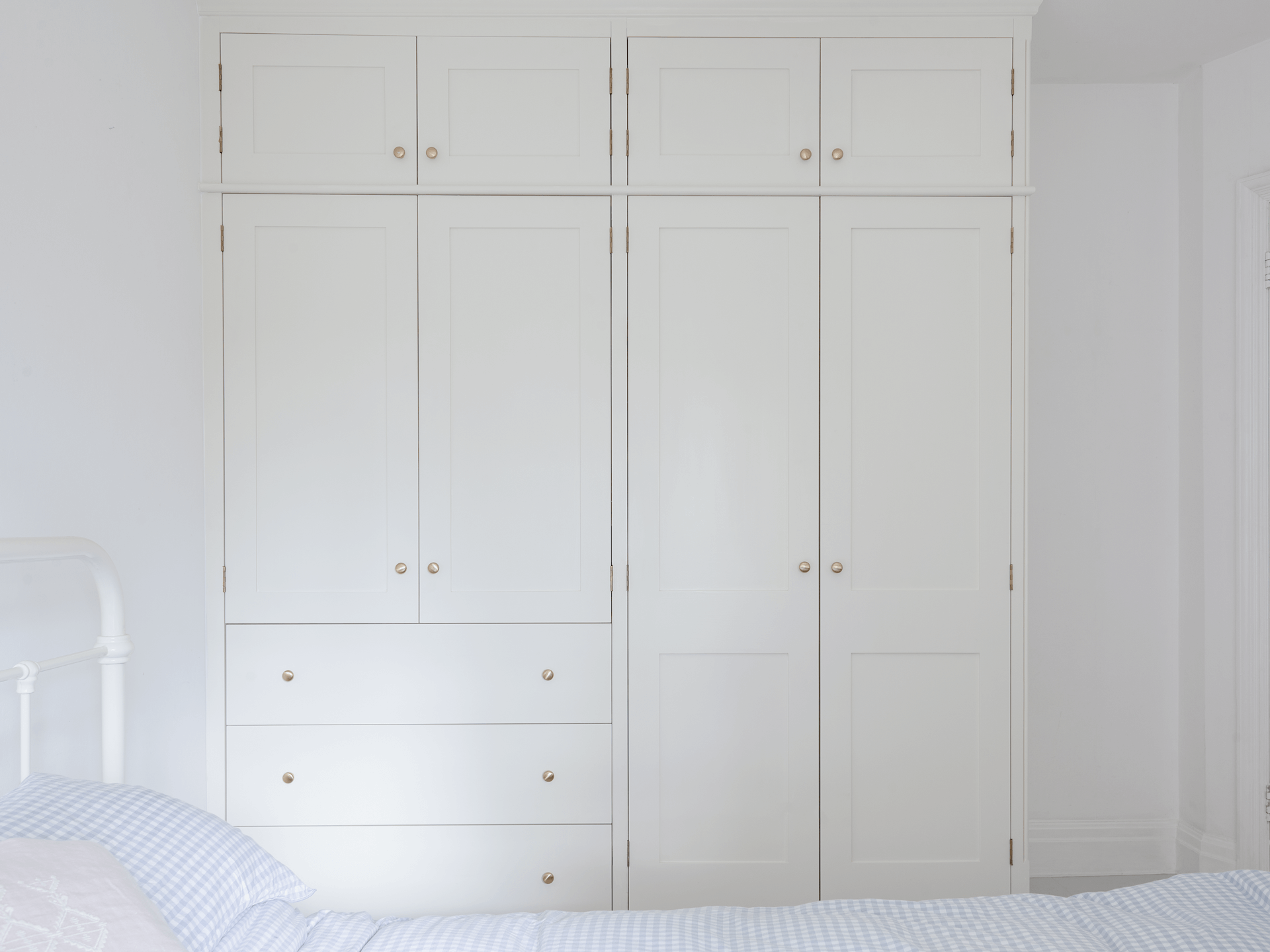 Georgian Style Fitted Wardrobes | Traditional Furniture Sussex ...