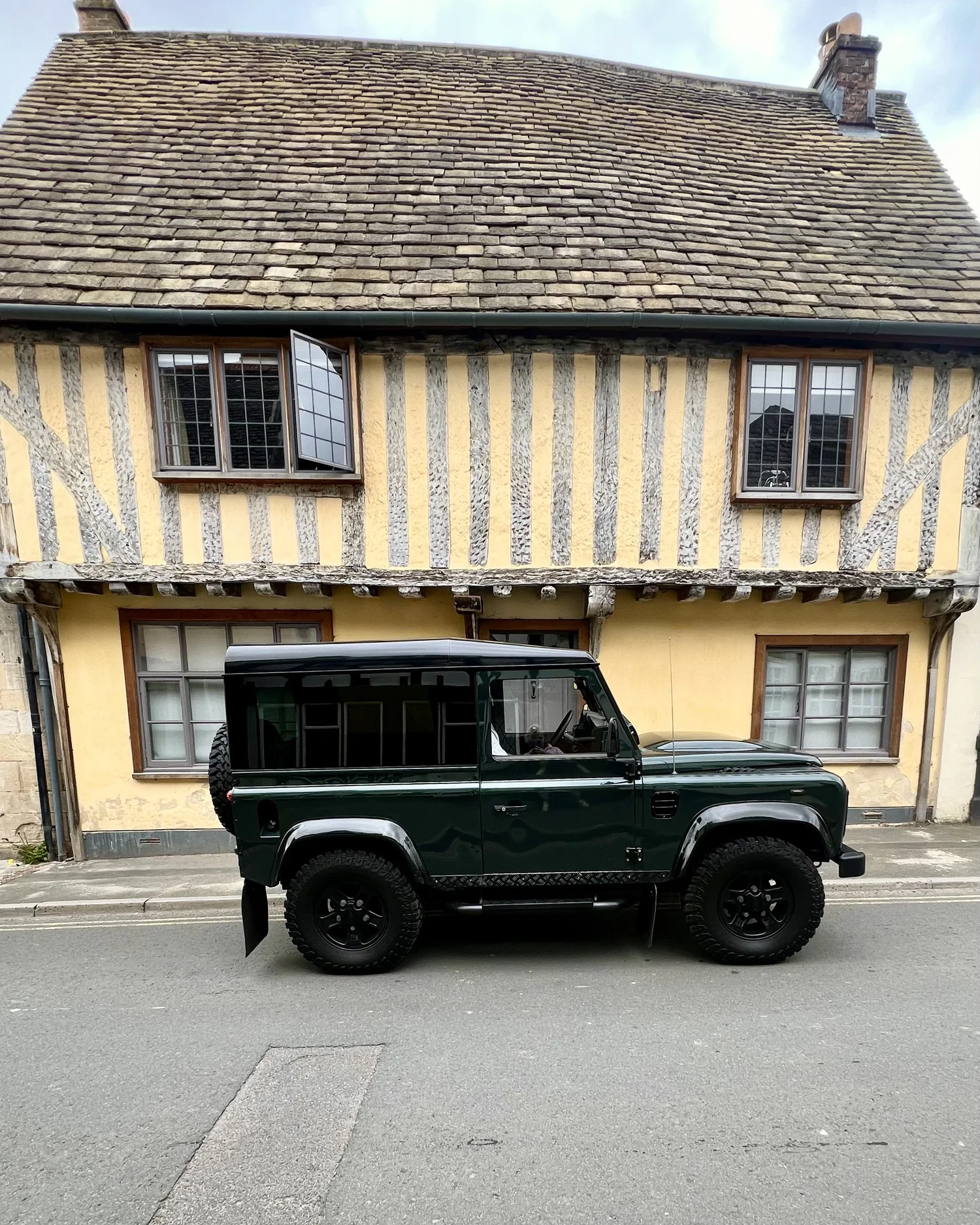 HUTCH ∙ The Little Green Defender