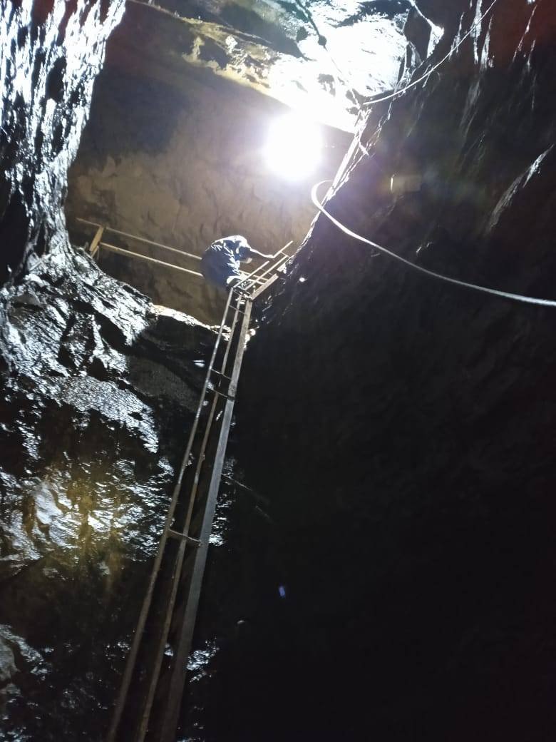 RS MINES OWNER & OPERATOR OF THE QUEENS MINE THE LARGEST CRYSTALLINE ...