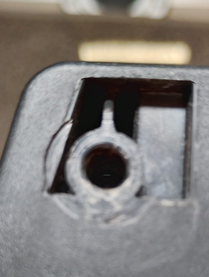 NiksNaks FridgeFix - Dometic door hard to close? — MoHow