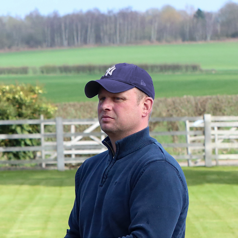 The Team — CAUNTON MANOR STUD