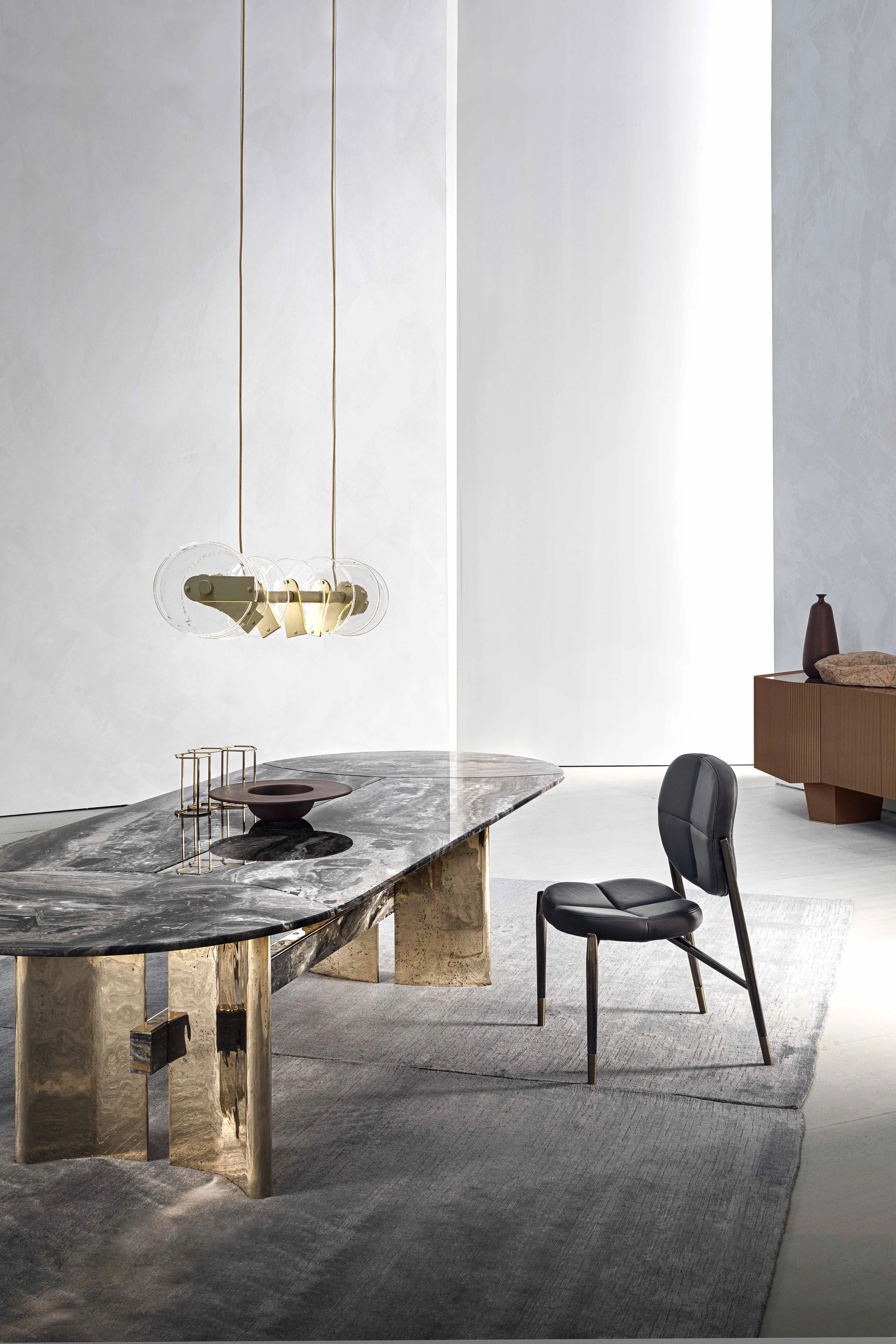 Hessentia — Italian Collection Luxury Furniture Distributors