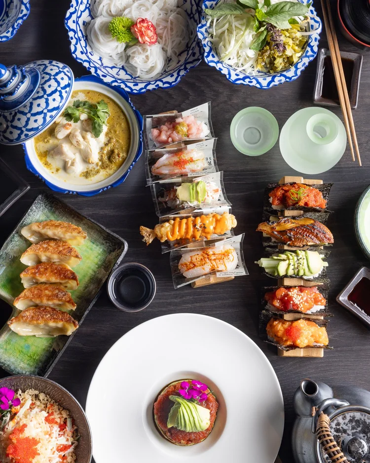 MENUS — Room Service