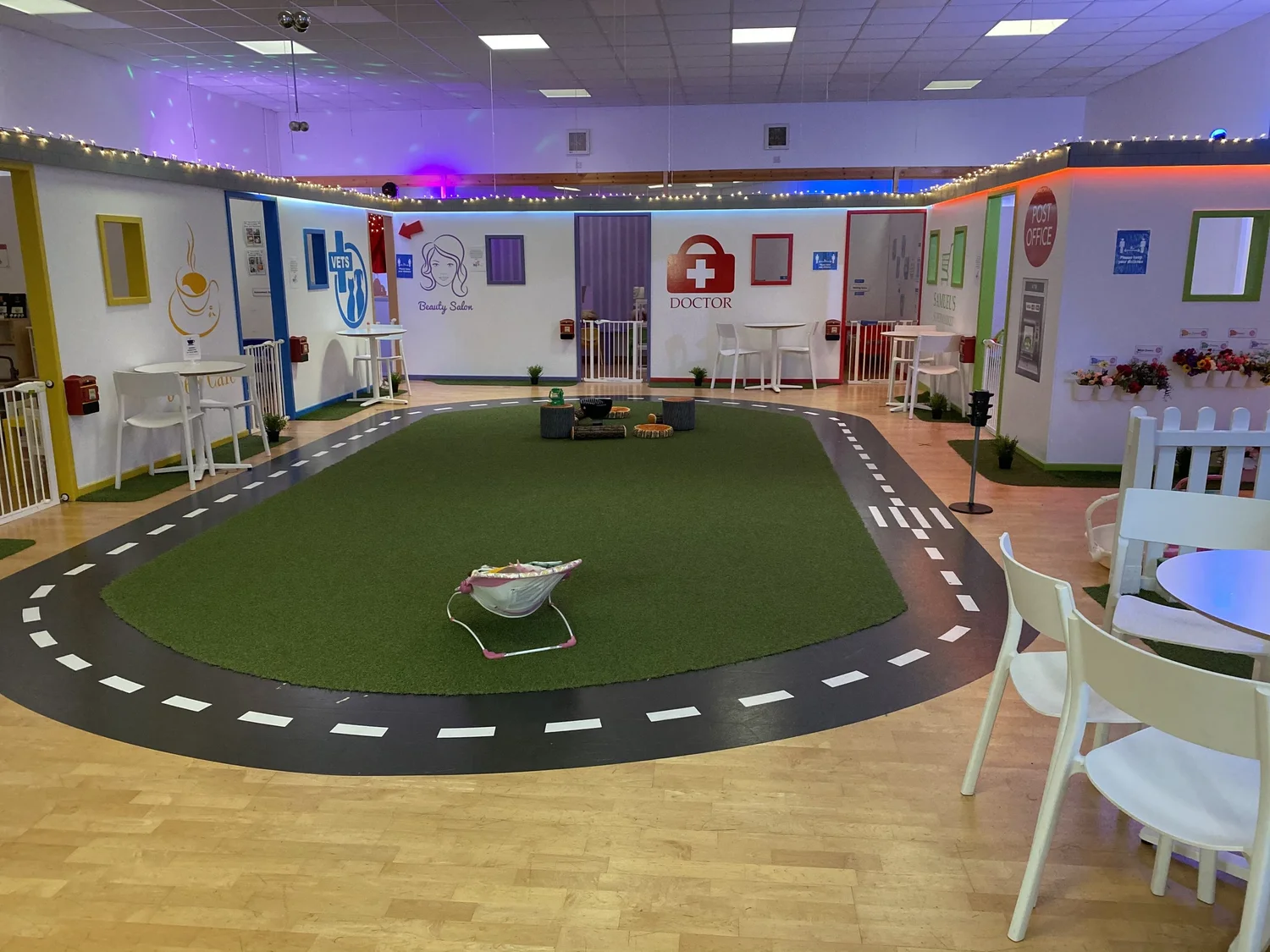 Heol Chwarae Rol - Role Play Lane