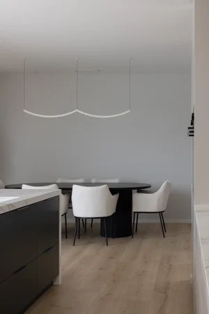 TV / RESIDENCE — MICHELLE LAMB