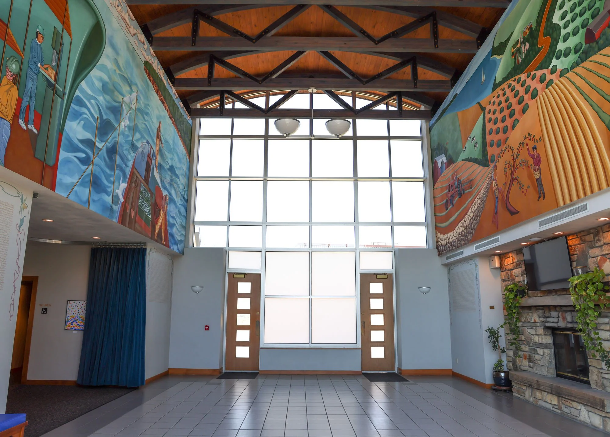 Door Community Auditorium | Year-Round Arts & Entertainment Venue in ...