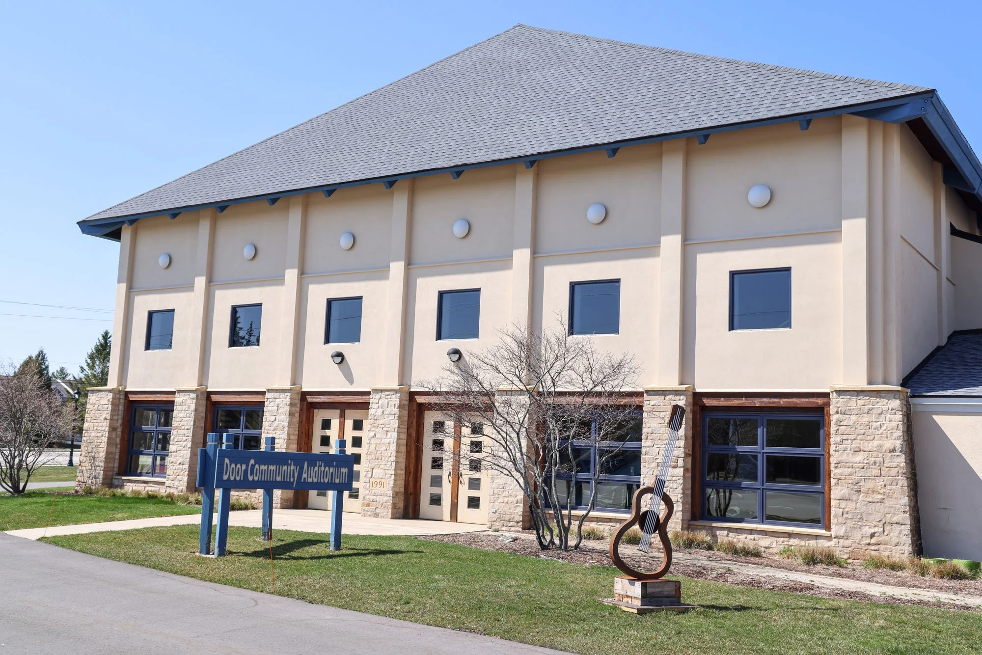 About — Door Community Auditorium — Door Community Auditorium