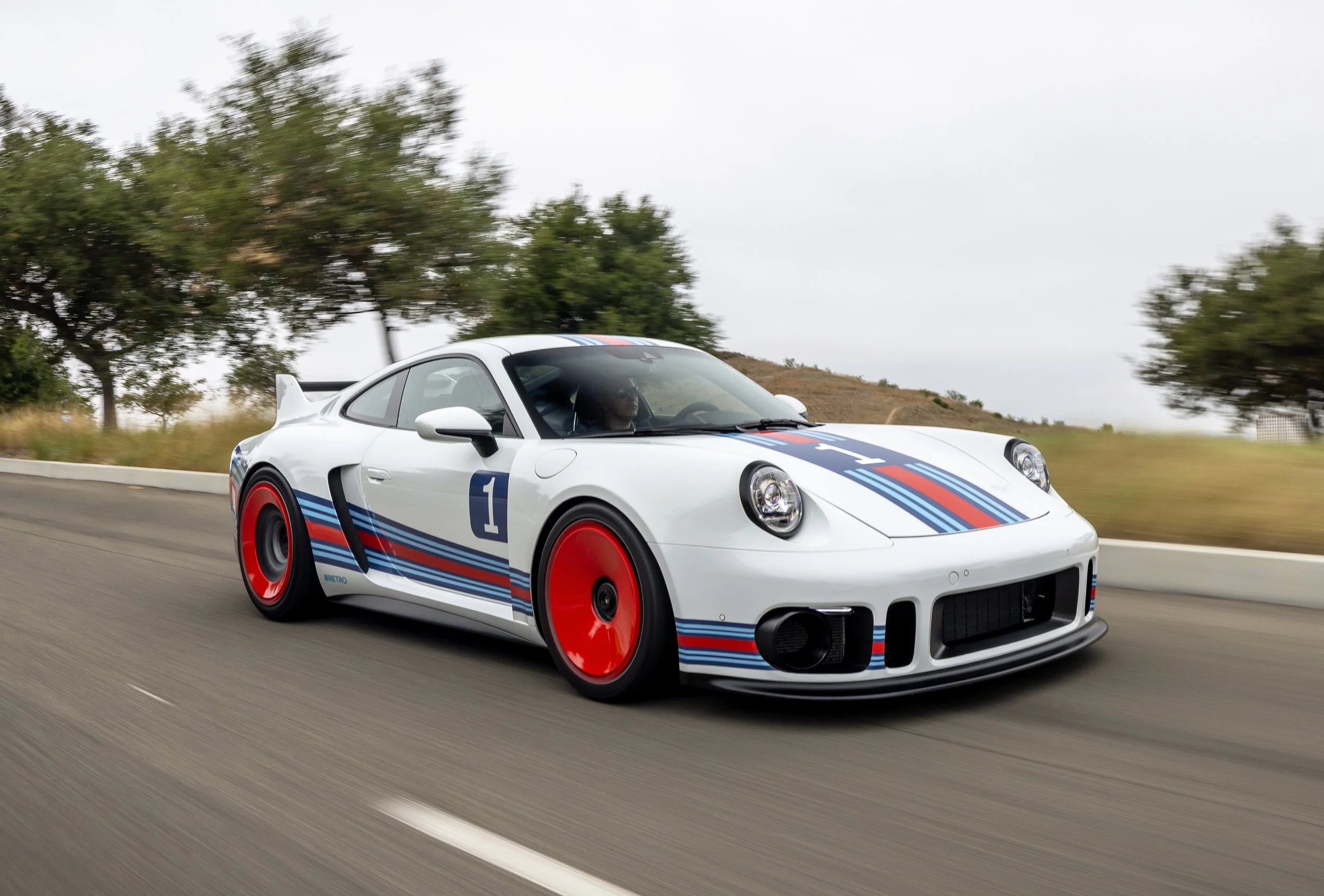 RR1 — Rezvani Retro