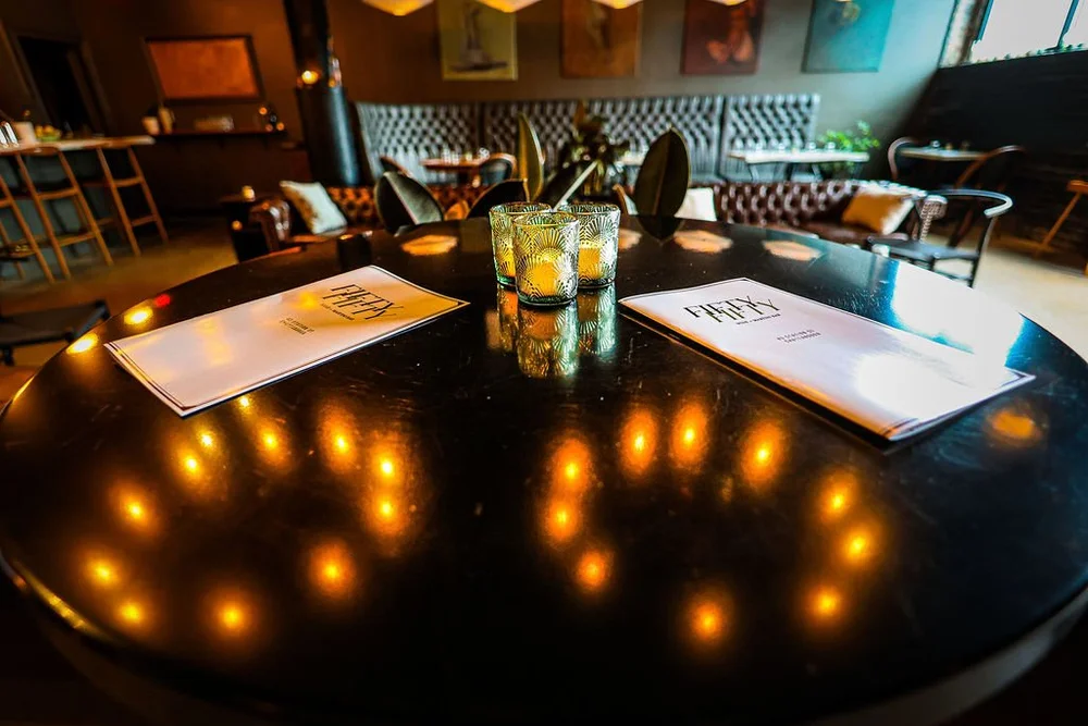 50/50 | Chattanooga Wine + Martini Bar