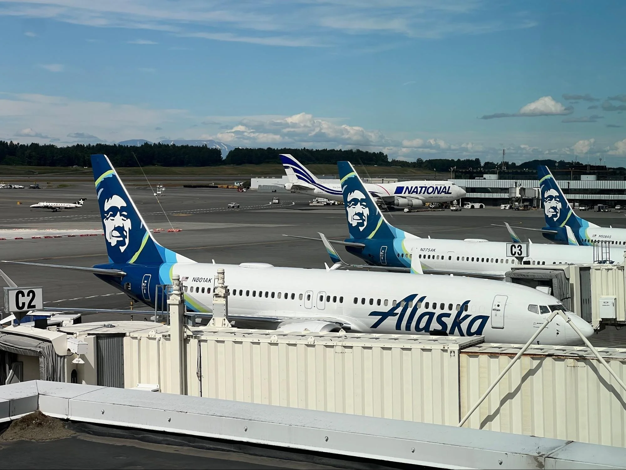 A Complete Guide to Alaska Airlines MileagePlan MVP Elite Status ...