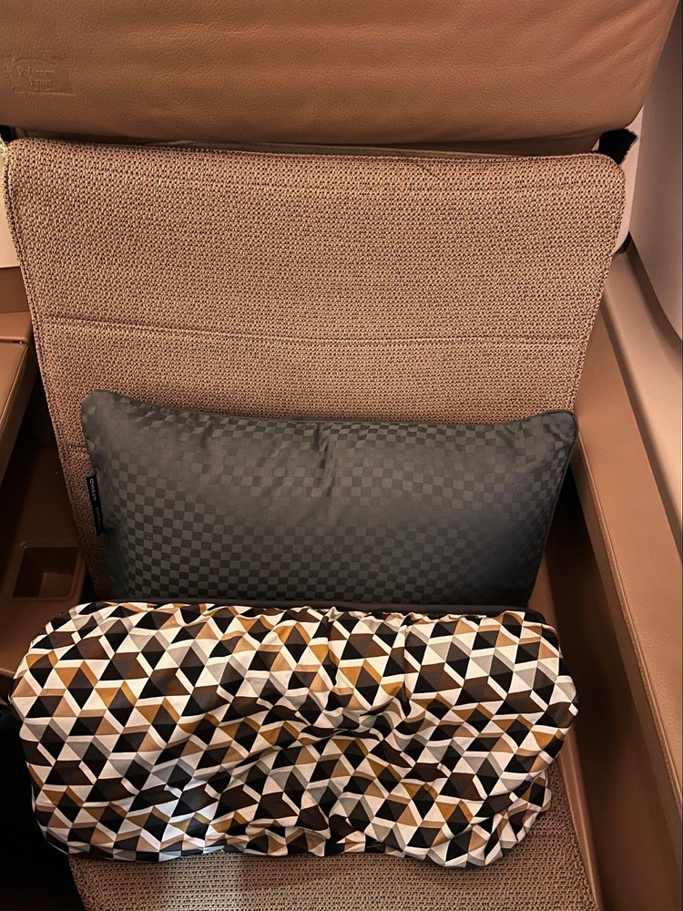 The Most Luxurious A380: A Review of Etihad's Business Class Studios ...