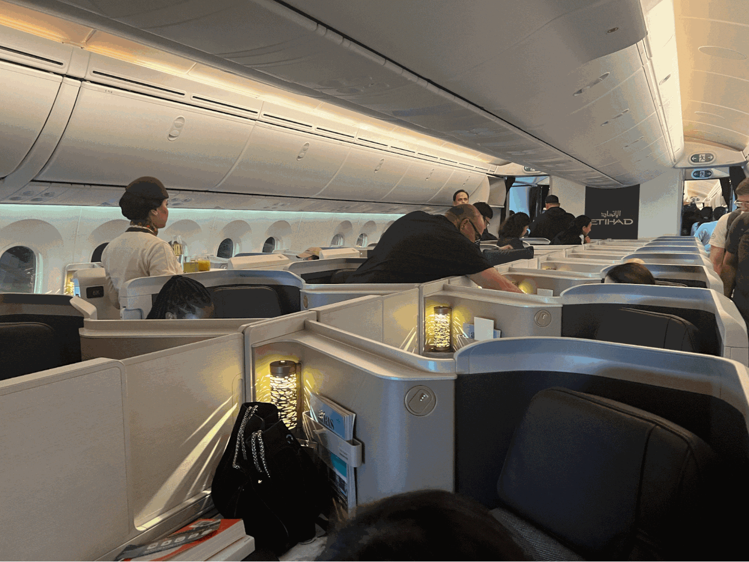 A BIG 3 Battle Between the Best Middle Eastern Airlines: Emirates A380 ...