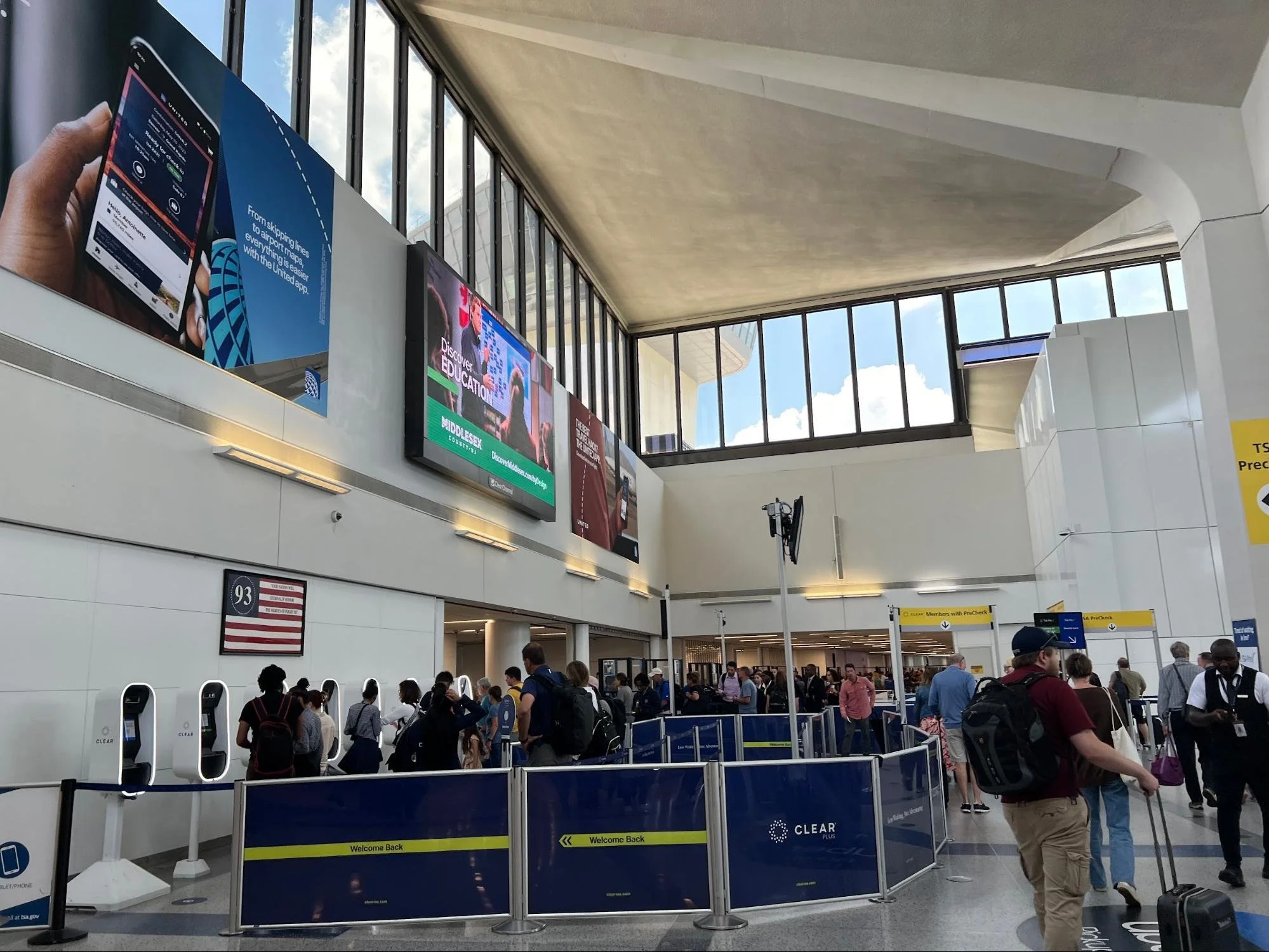 Seven Hours on the MAX: A Review of United’s First Class from Newark to ...