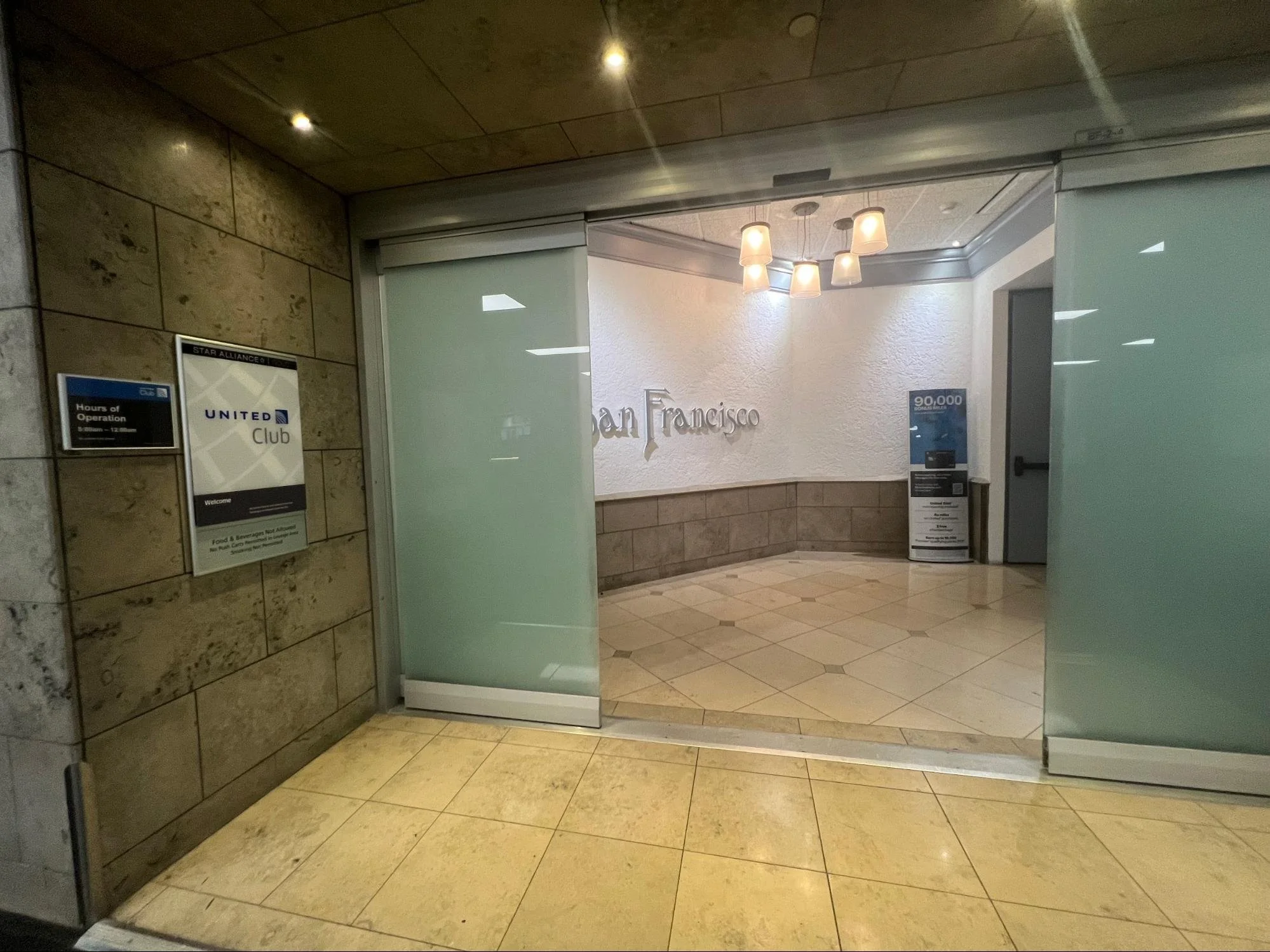 The ONLY Polaris-Configured Narrowbody: A Review of United’s 757-200 Polaris Business Class from ...