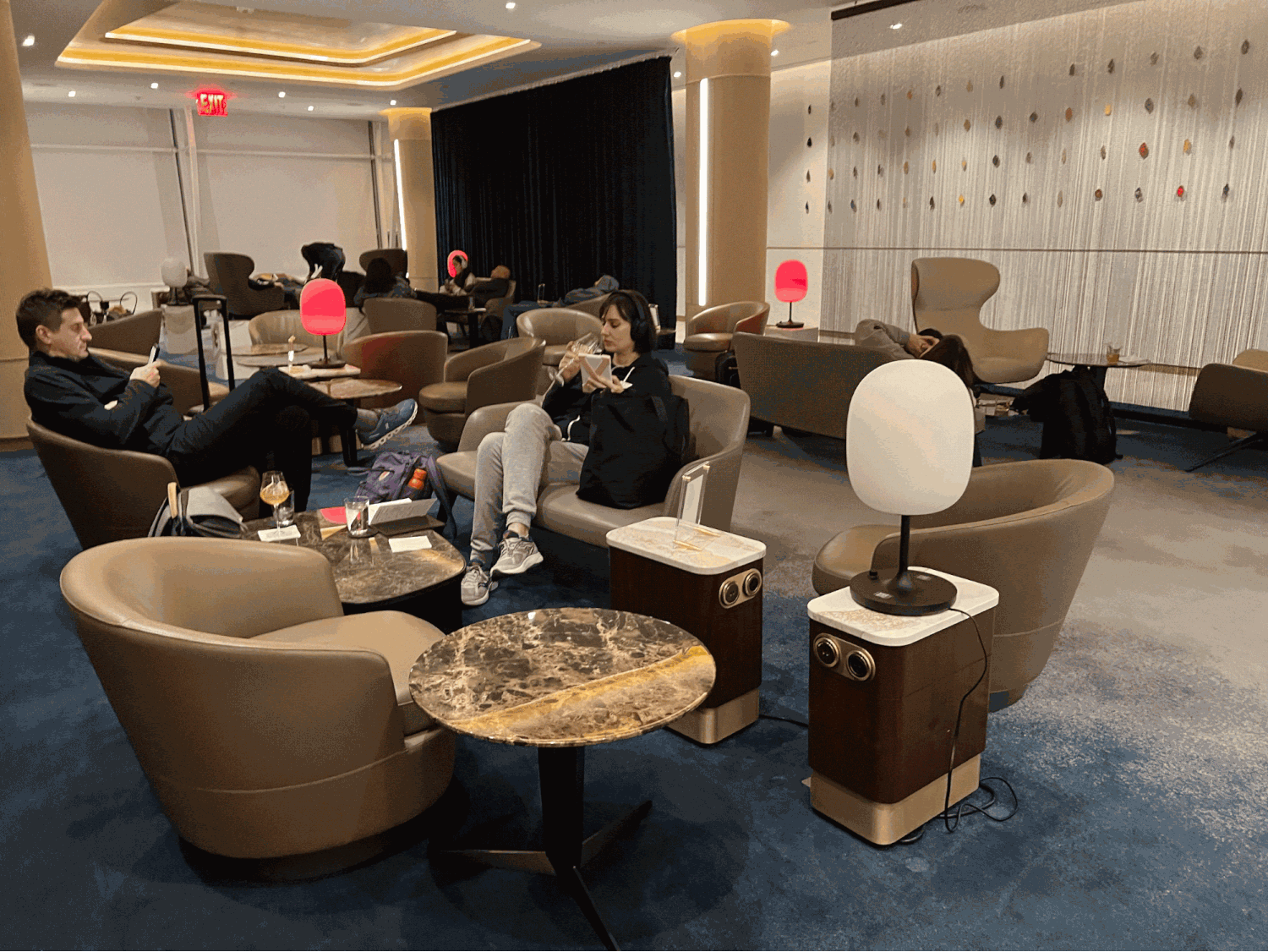 Inside Delta’s Stunning and Gorgeous Delta One Lounge at JFK — Aviation ...