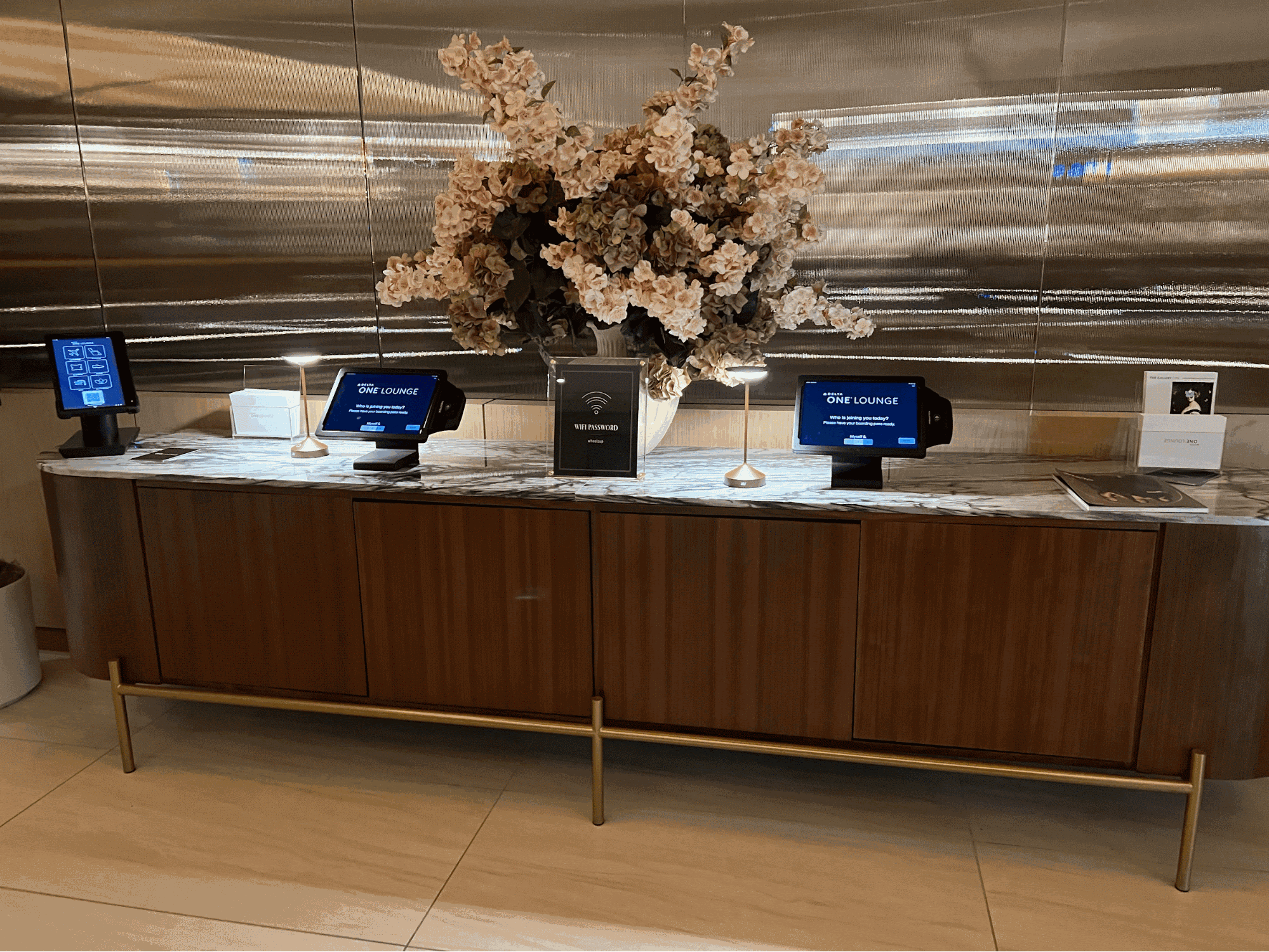 Inside Delta’s Stunning and Gorgeous Delta One Lounge at JFK — Aviation ...