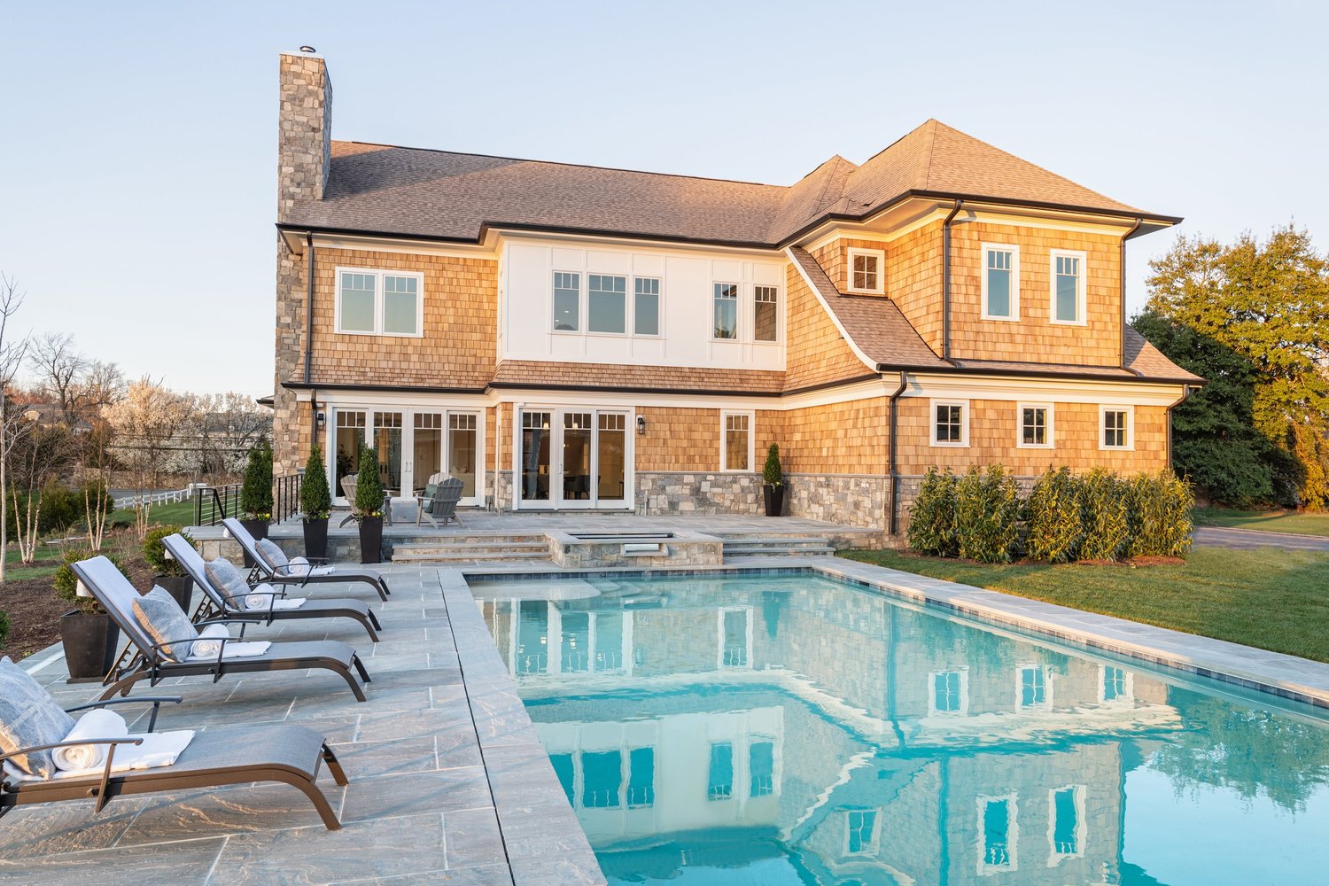 CRESTVIEW By Classic Cottages