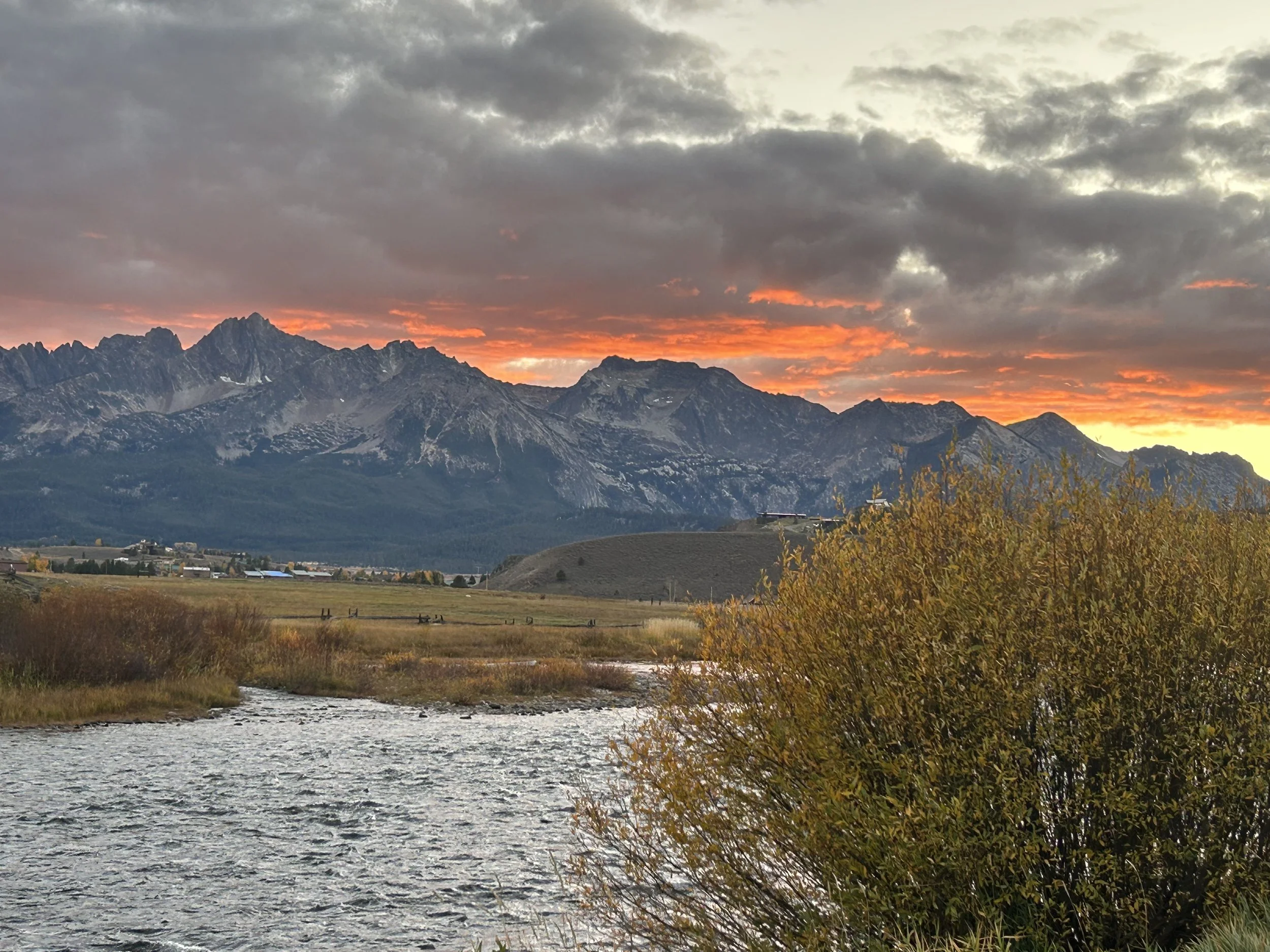STANLEY RIVER RETREAT & CABINS