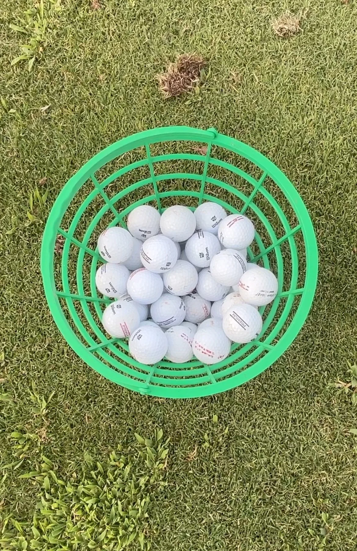 Beginner women's golf driving range guide & practice plan
