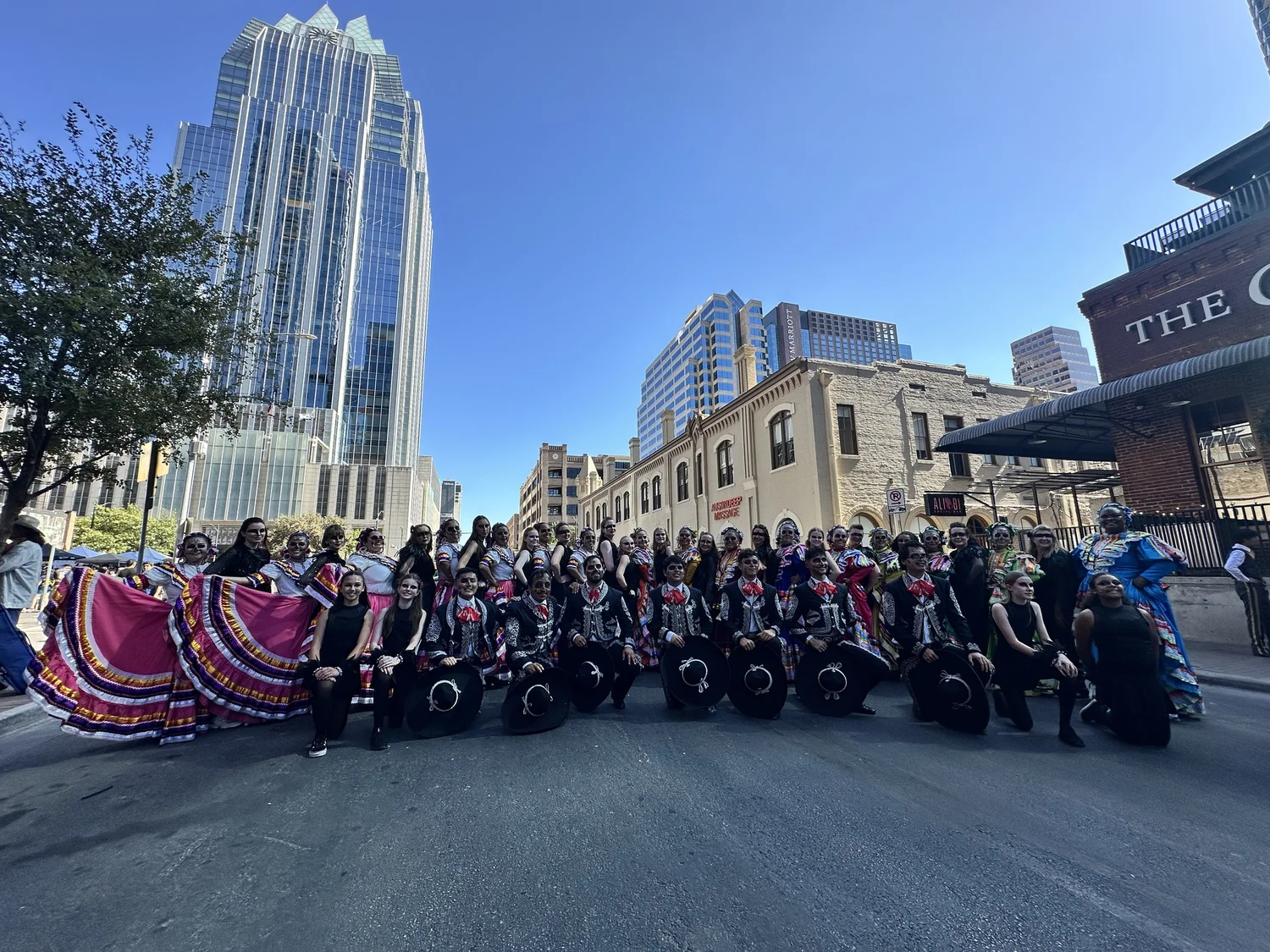 Roy Lozano Ballet Folklorico de Texas