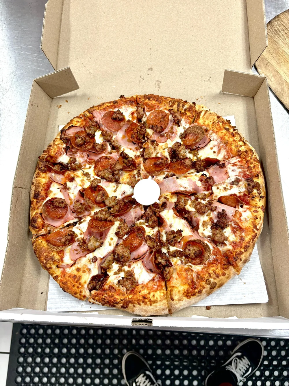 El Monte Pizza Company: Made To Order | Menu, Wings, & Garlic Knots ...