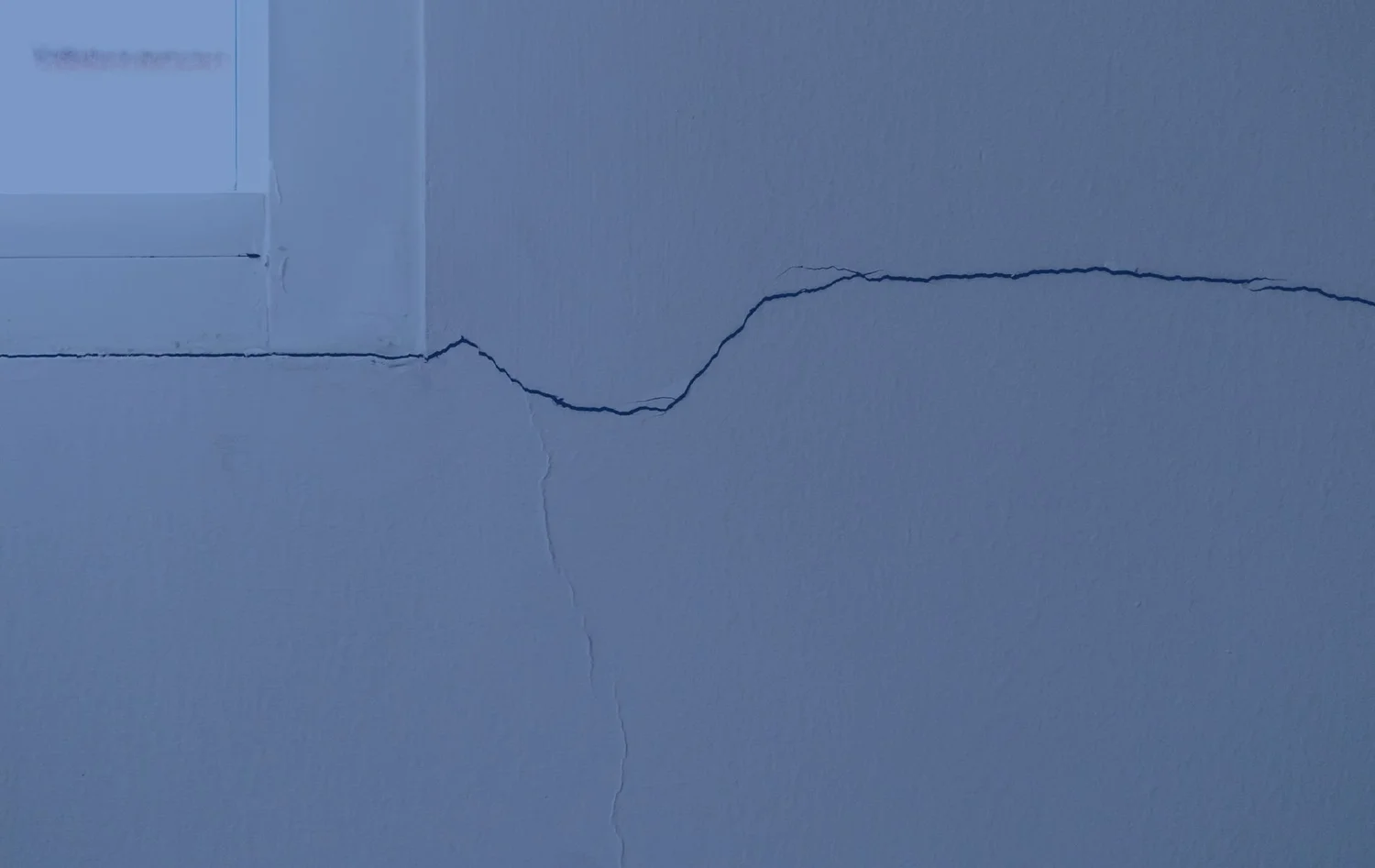 Horizontal Foundation Cracks in Basement Walls