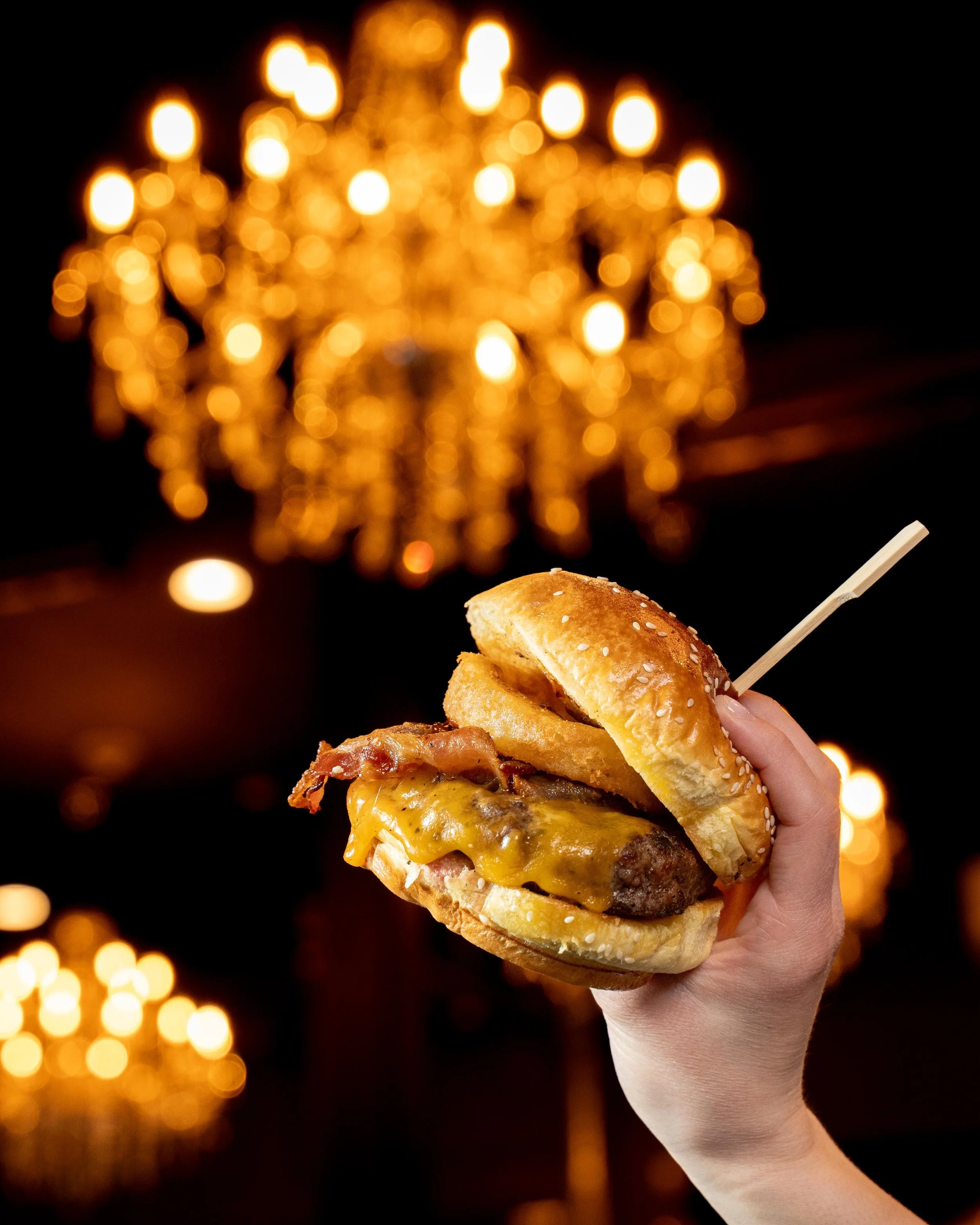 Weekly Specials — Bull Smiths Tavern