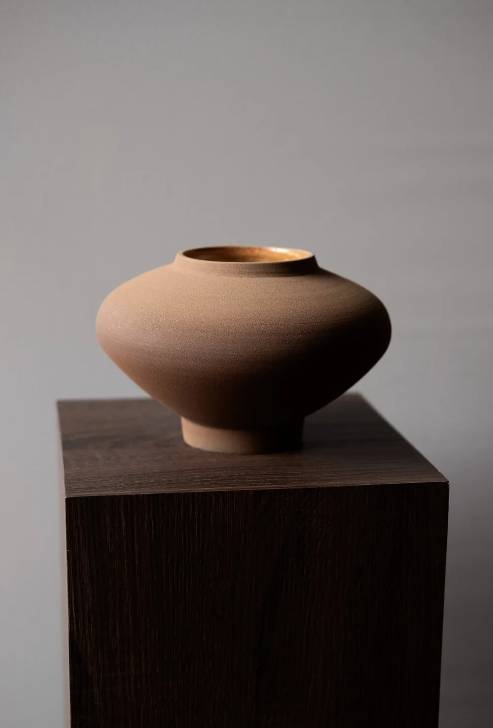 DēWē Ceramics: Organic Shapes in Clay — Designeers