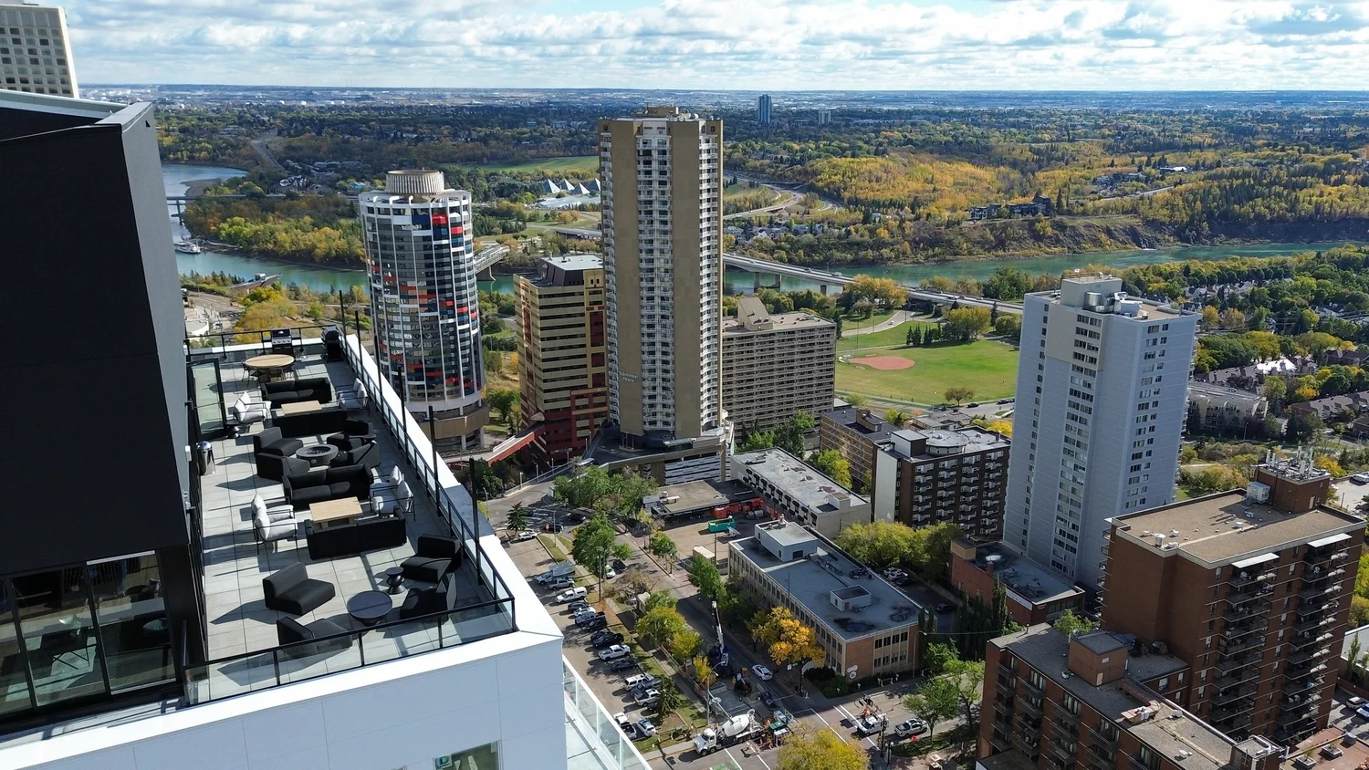 Building Amenities — Falcon - Edmonton's Most Elegant Rental High-Rise