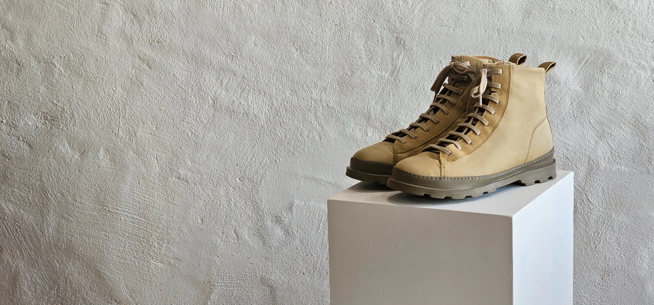 Plinths for sale and hire in Melbourne, Australia.