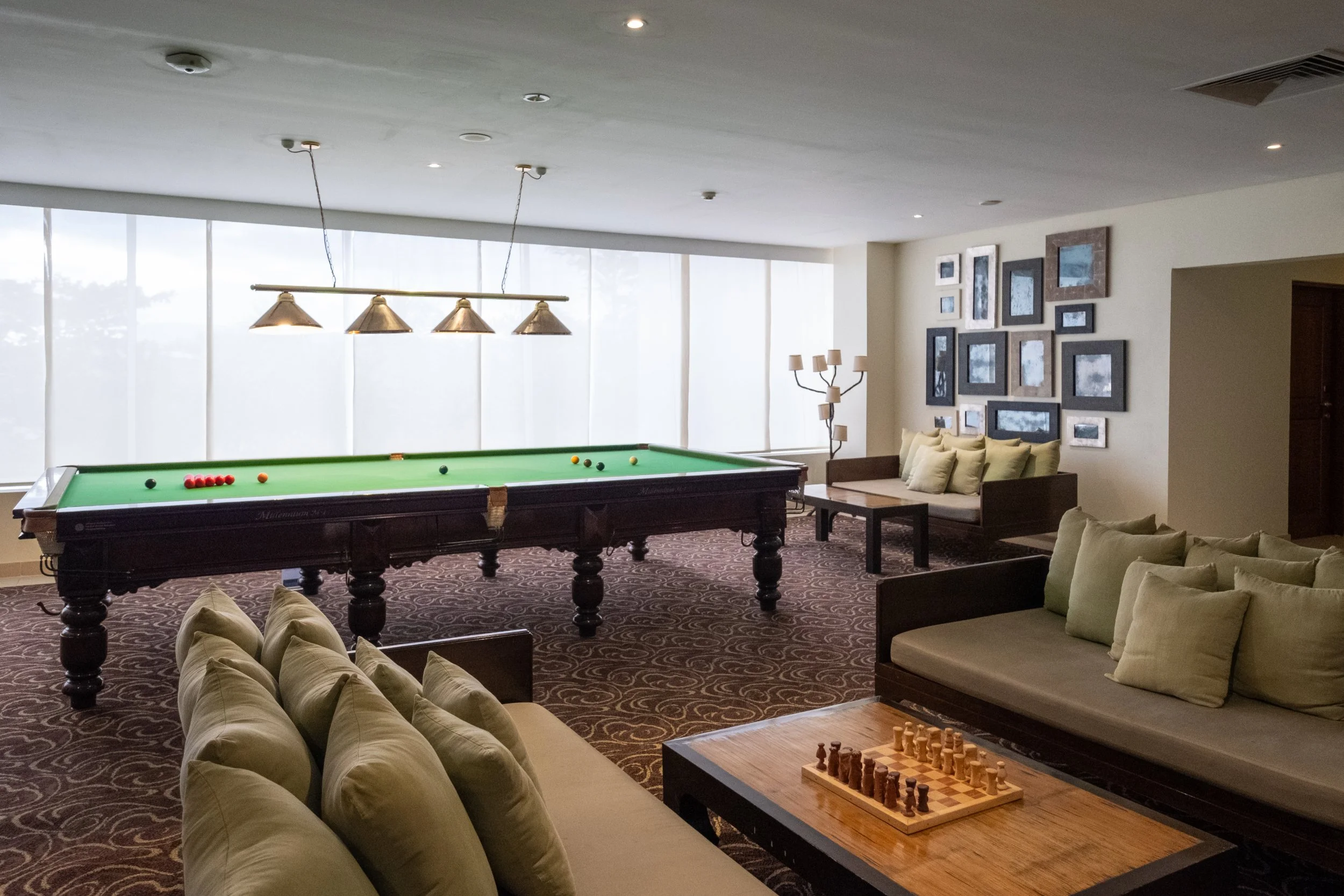 Concierge & Lounges | Experience Ultimate Comfort — Airways Hotel ...