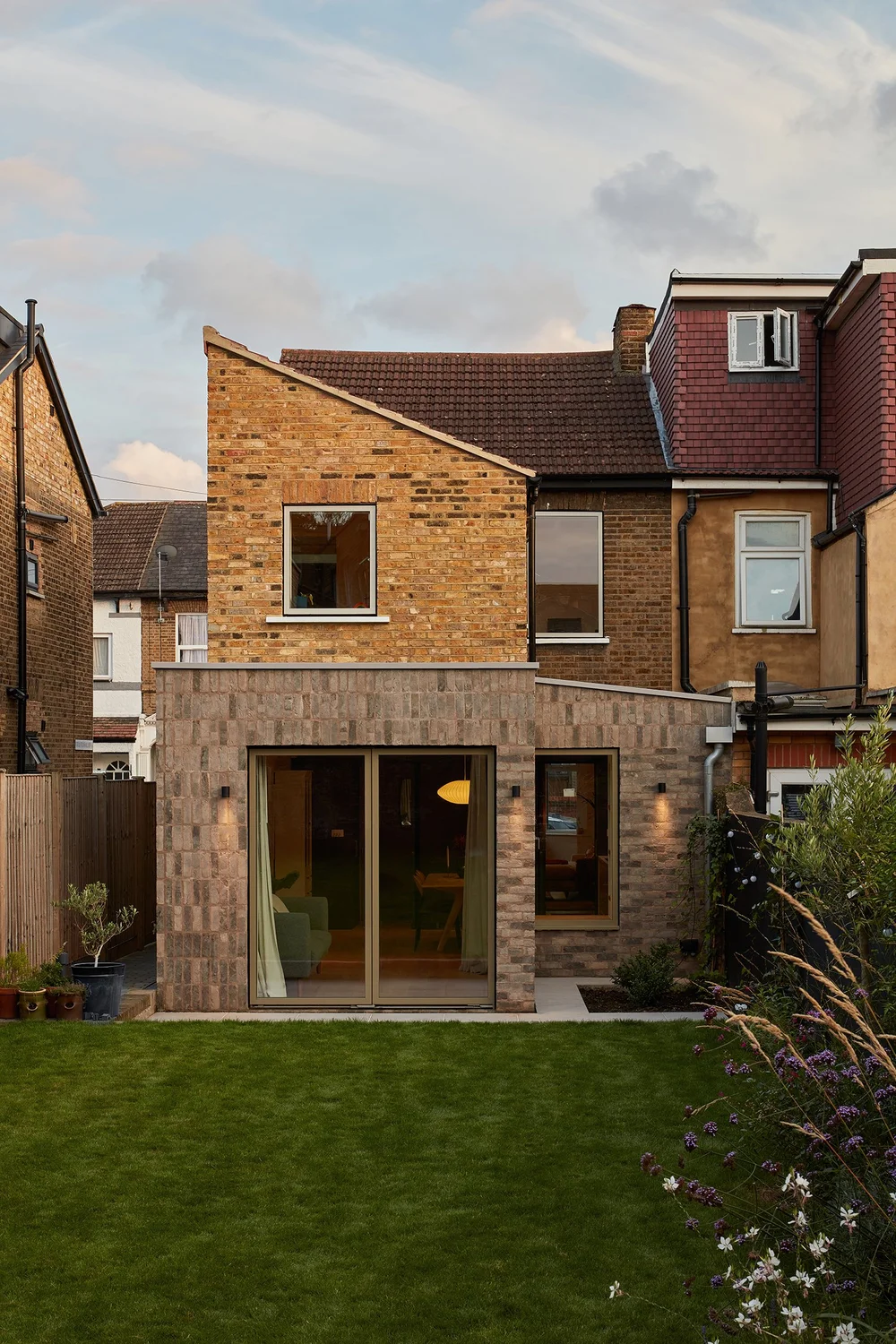 Grey brick extension to a Victorian Terrace in Walthamstow Village ...