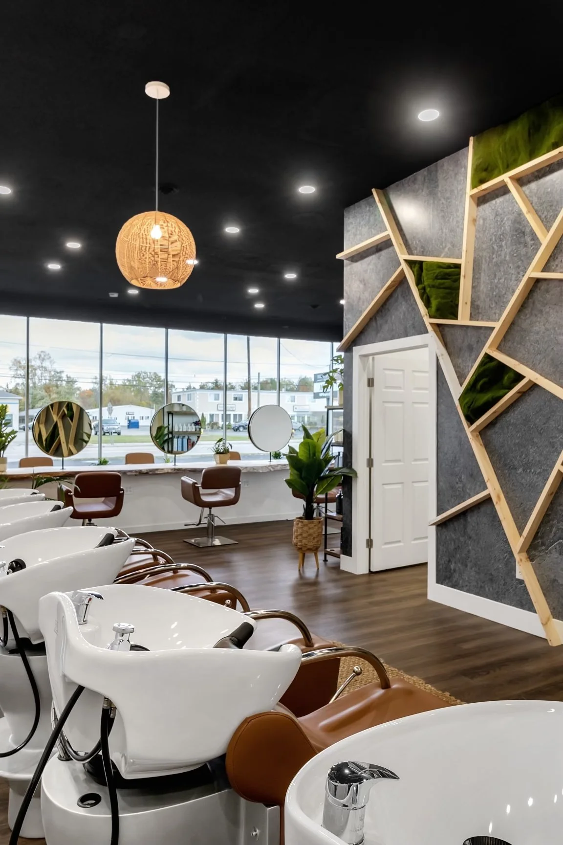 The Glam Chair Salon