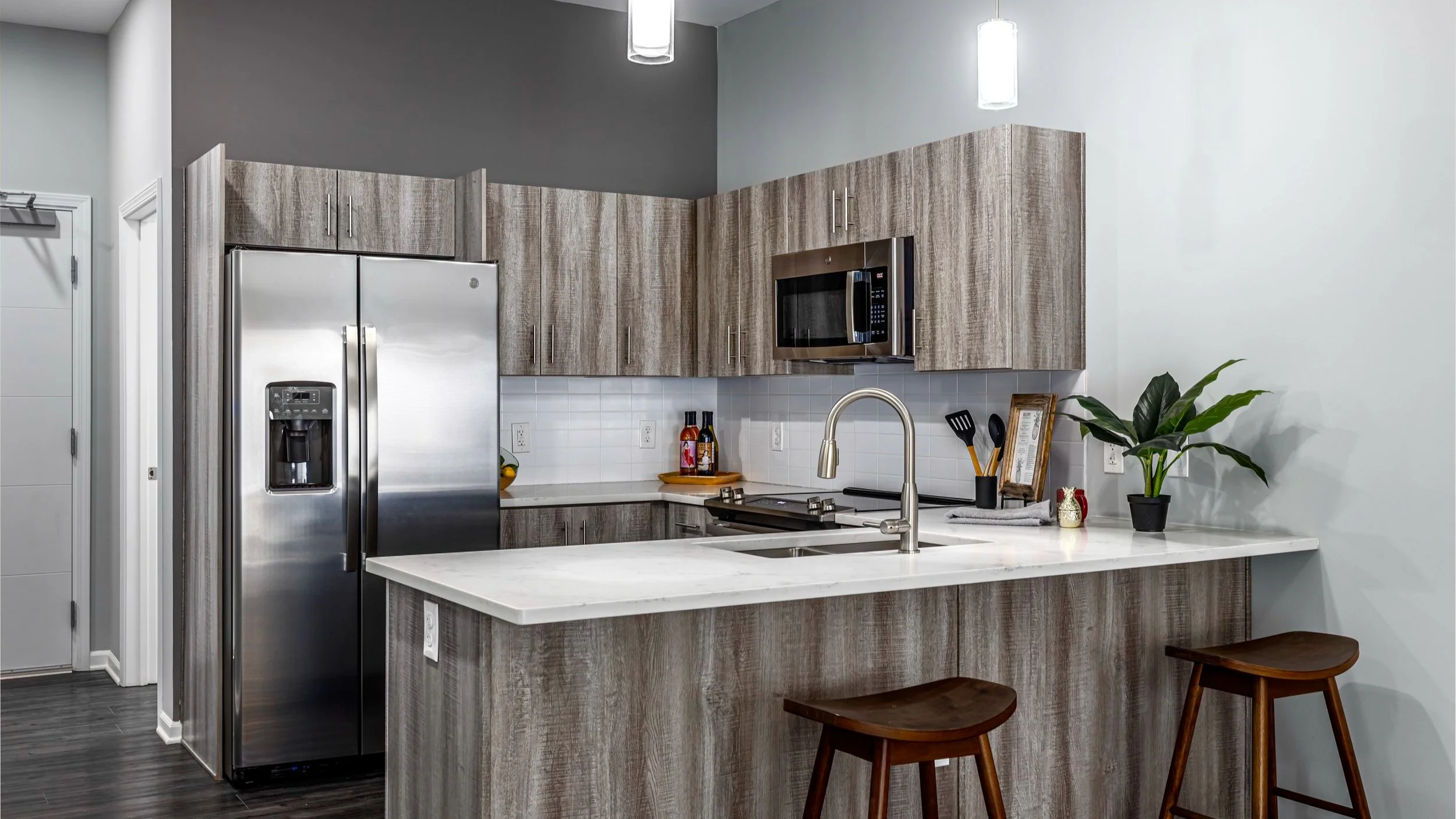 Making the Most of Your Apartment Space: Design Tips for Comfortable ...