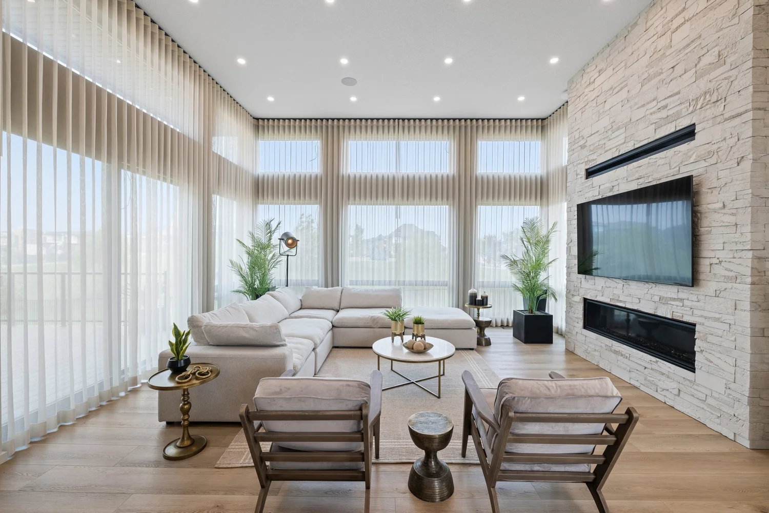 Wigger Draperies | Custom Draperies, Curtains & Blinds in Edmonton, AB